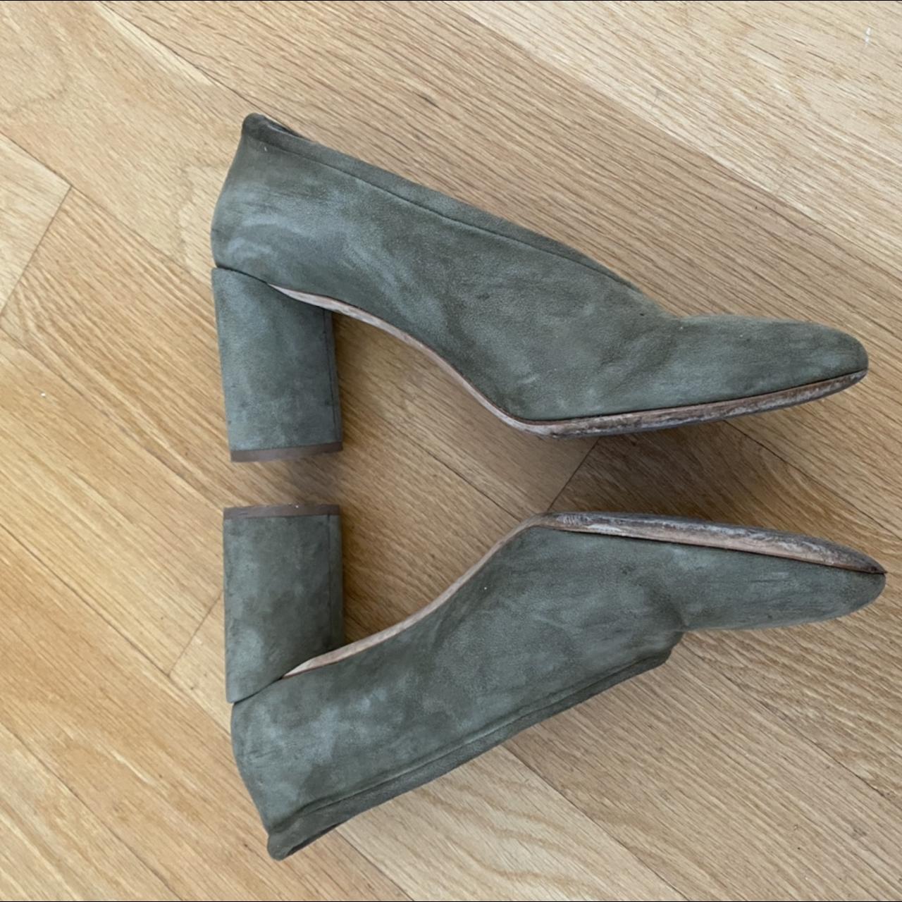 COS green suede block heels Size 40 / Fits a US... - Depop