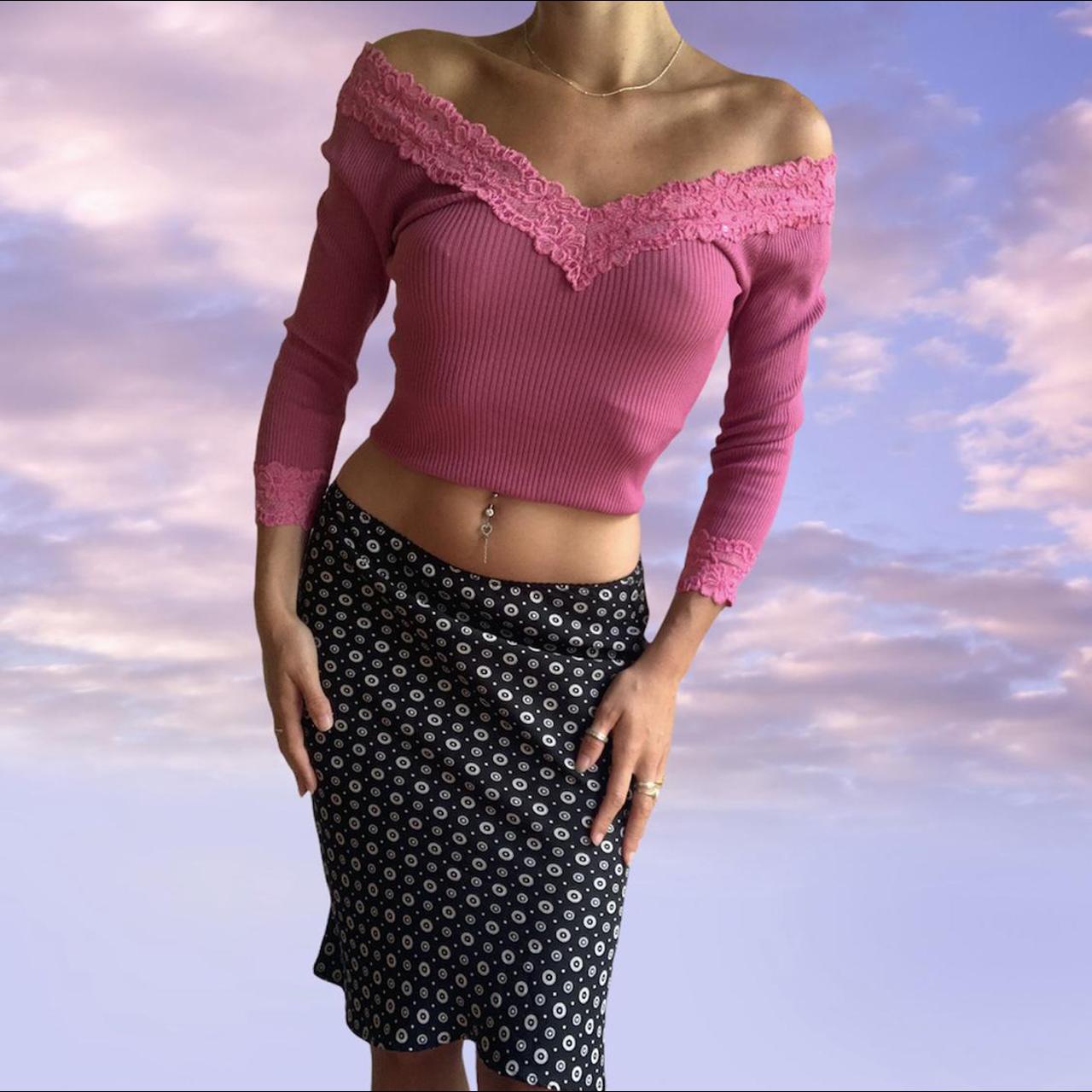 Vintage New Look pink ribbed 3/4 sleeved top. Has... - Depop