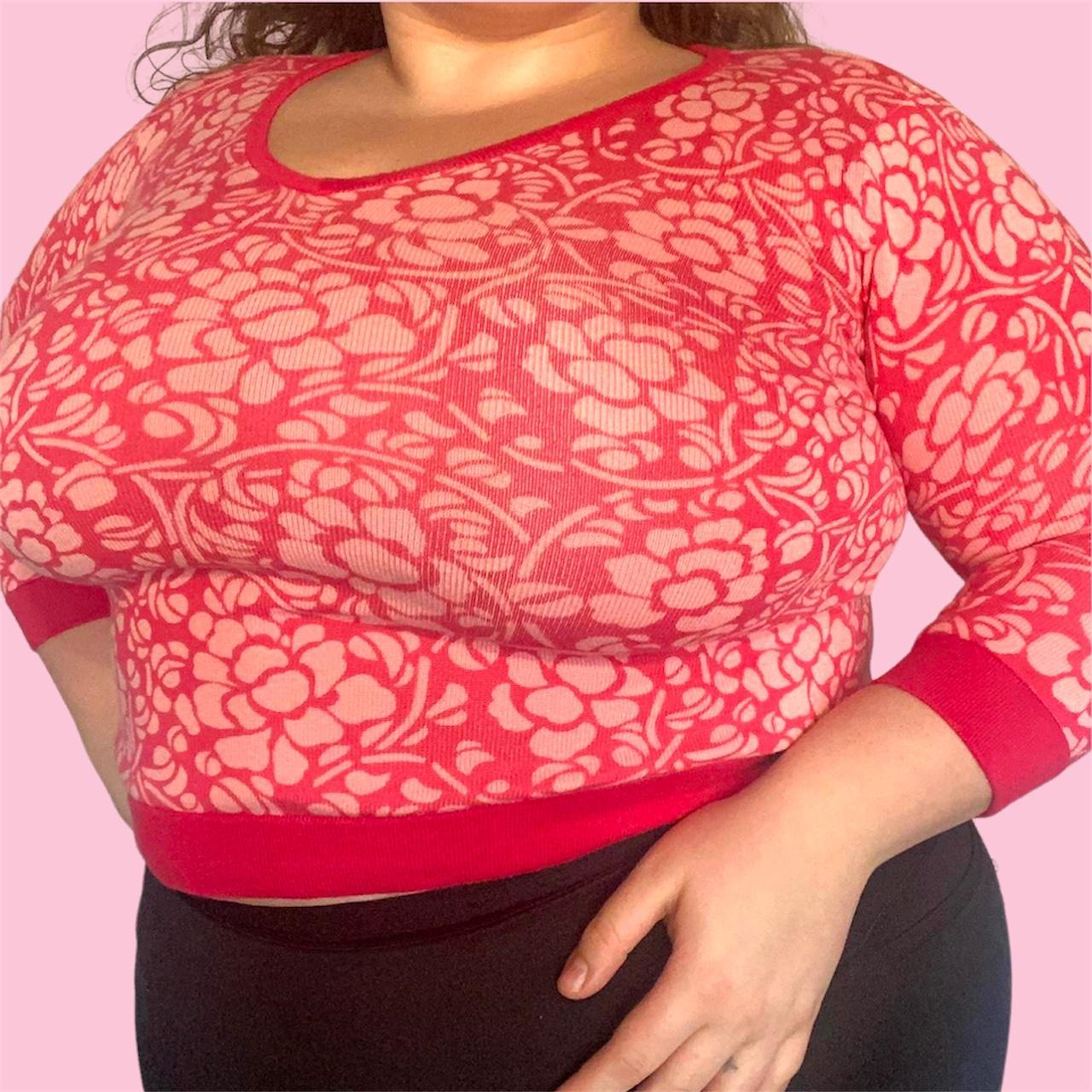 vintage bright pink and light pink 3/4th sleeve... | Depop