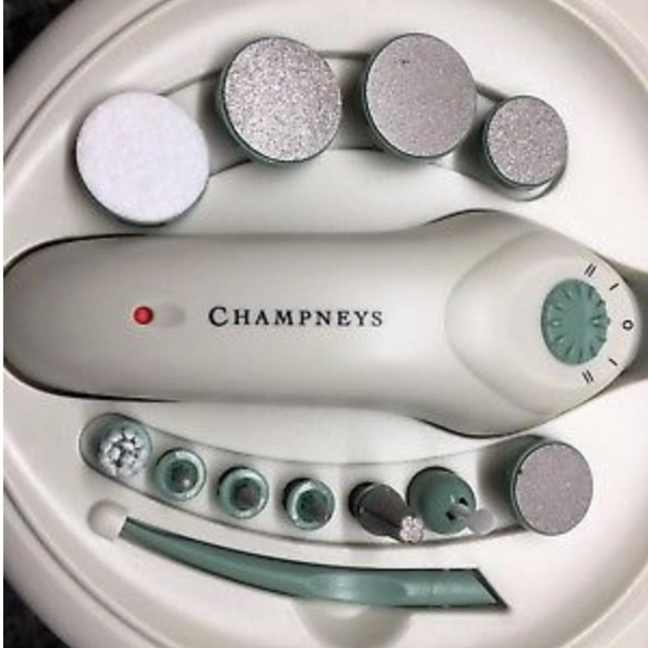 Champneys Manicure Proffesional Bubble Spa & Nail... - Depop