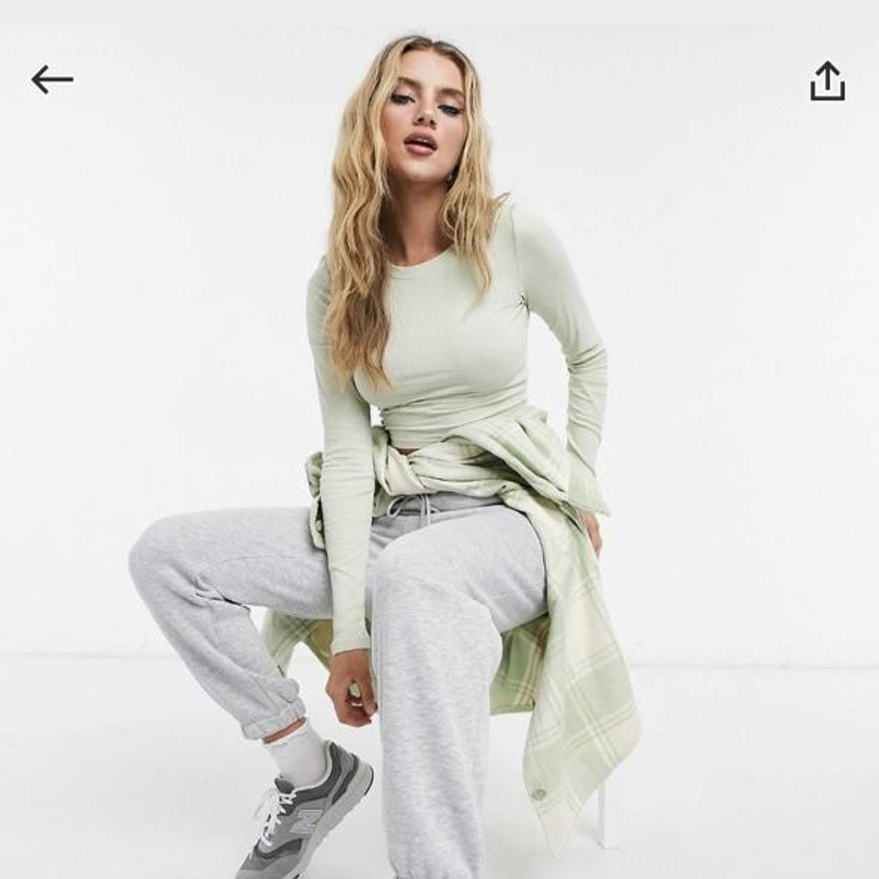 Monki Women's Green T-shirt | Depop