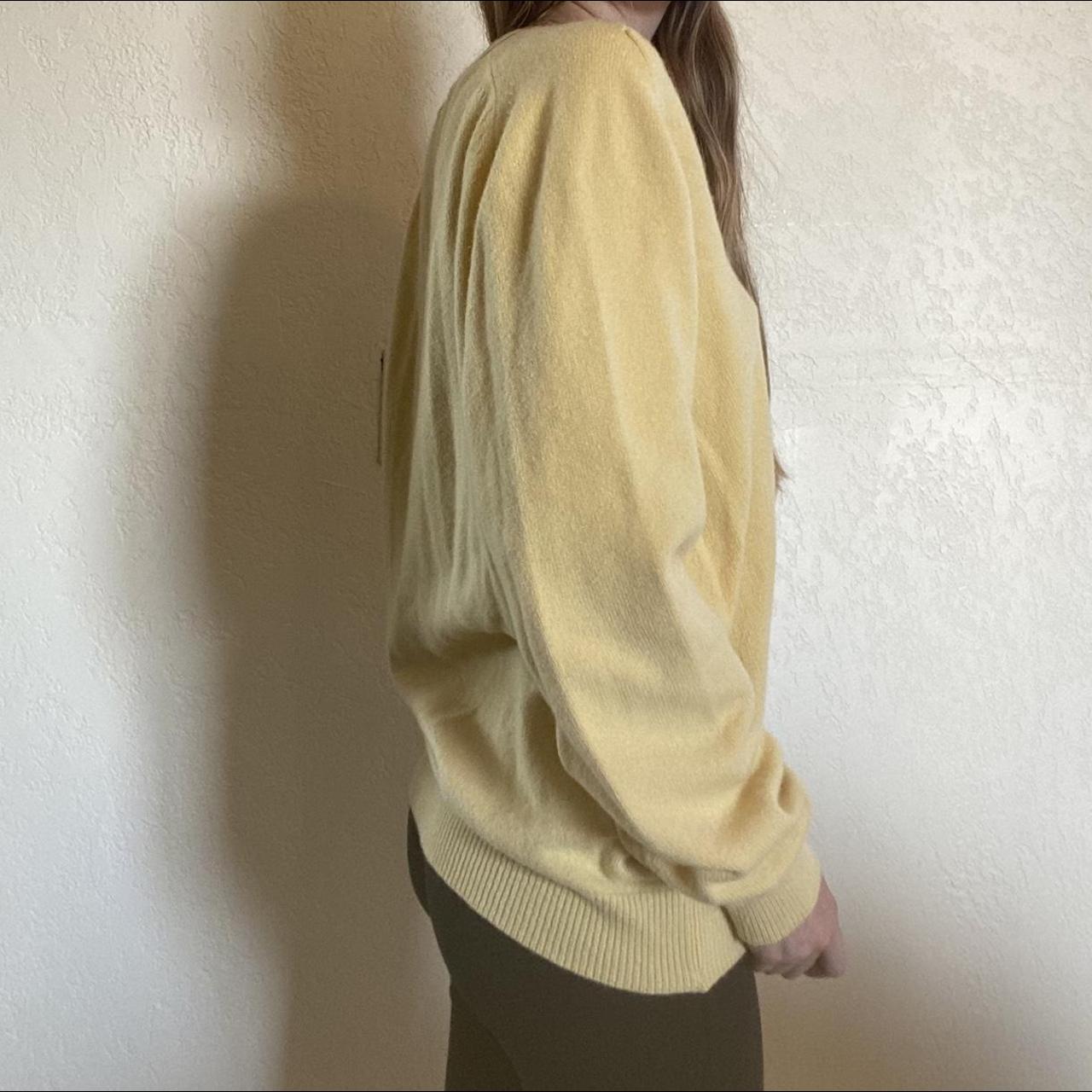 100% cashmere soft yellow sweater Beautiful and sooo... - Depop