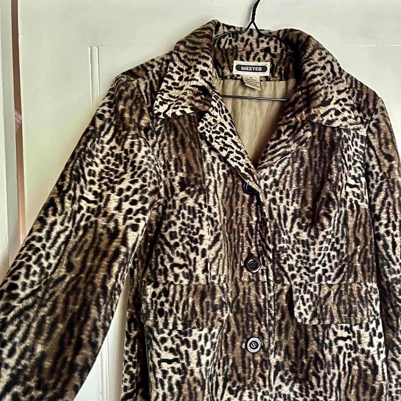 Hot vintage 90’s / Y2K leopard print coat! Very... - Depop