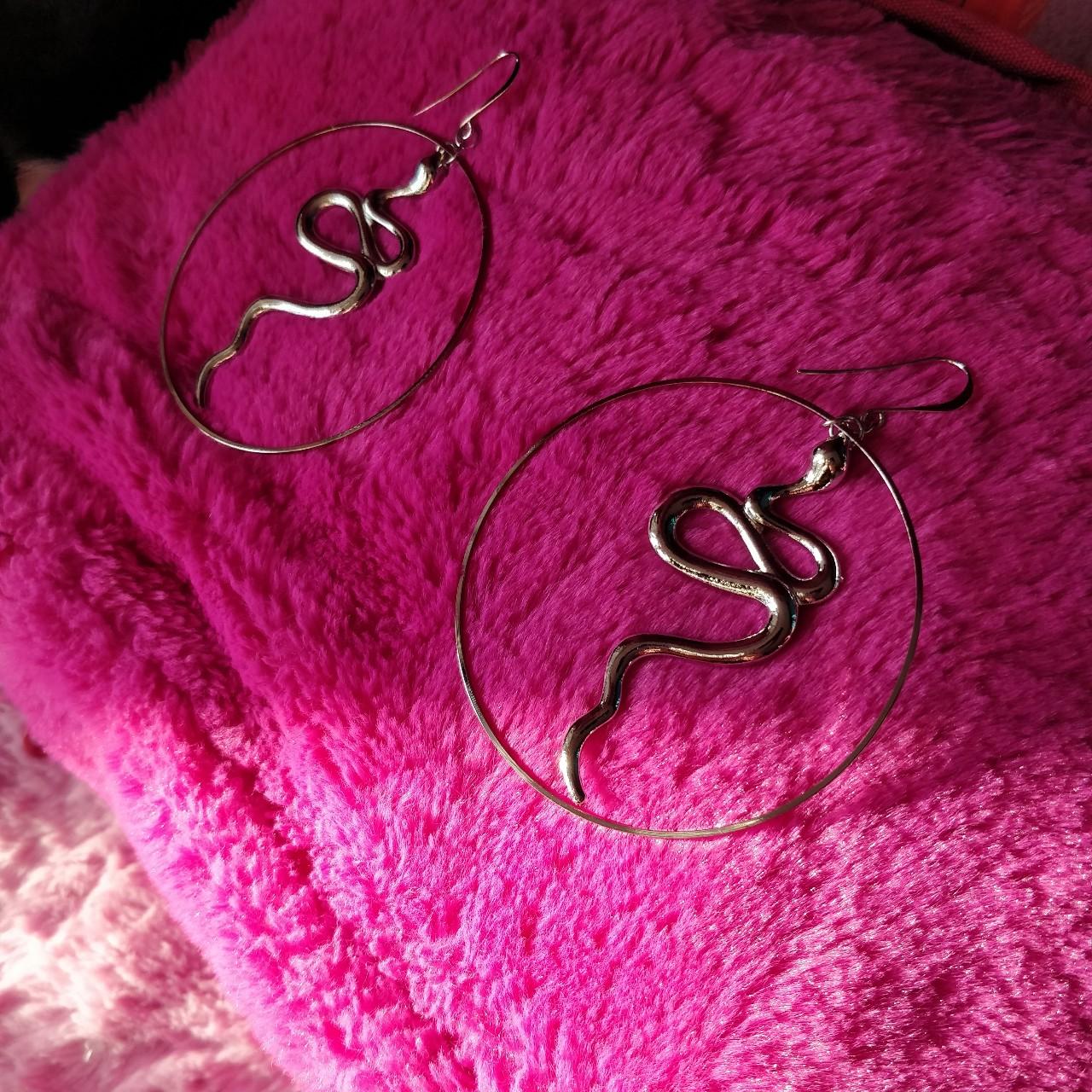 Large hoop earrings with dangly snakes - Depop