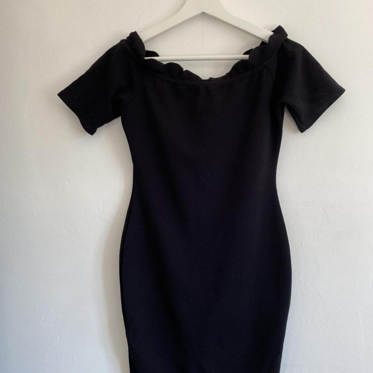 Boohoo UK12 Black bodycon dress with scallop off... - Depop