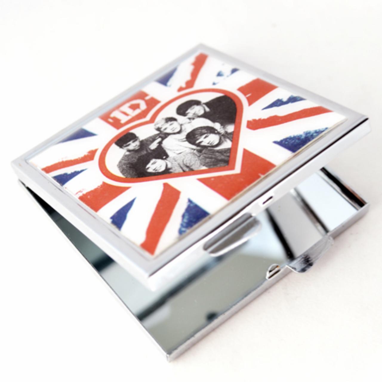 I Love 1D--One Direction Compact Mirror Mirror... - Depop