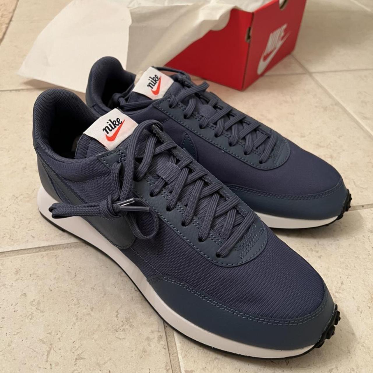 Nike Men's Blue Trainers | Depop