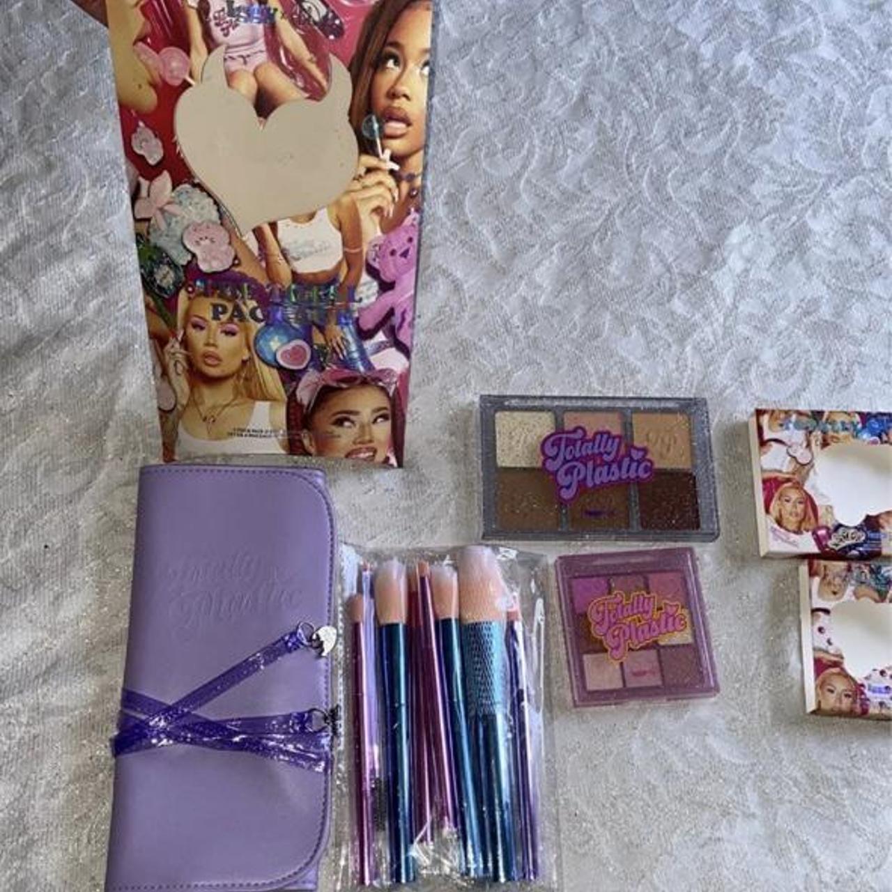 Brand new make up bundle from Iggy x Bh cosmetics... - Depop