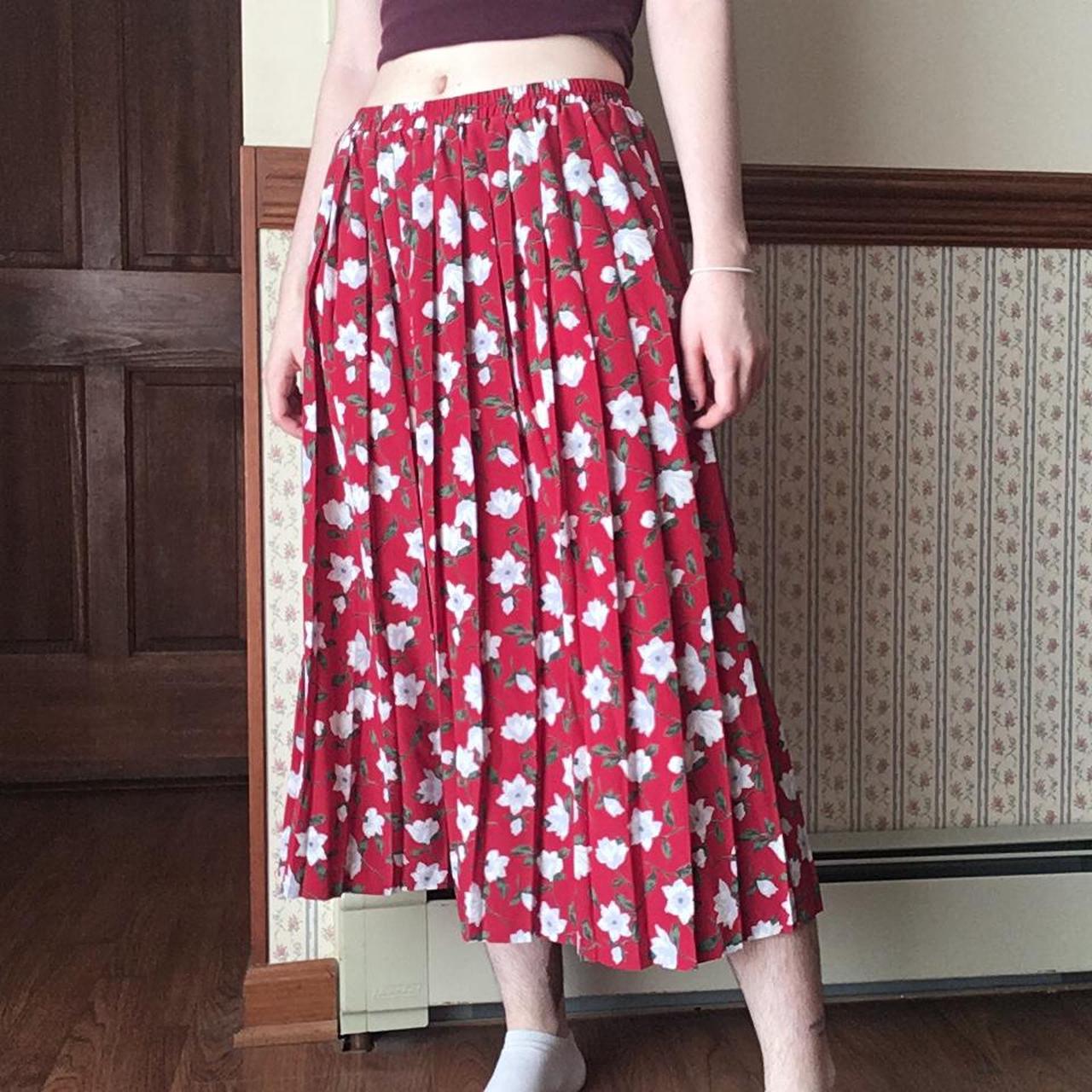 Women's Red and White Skirt | Depop