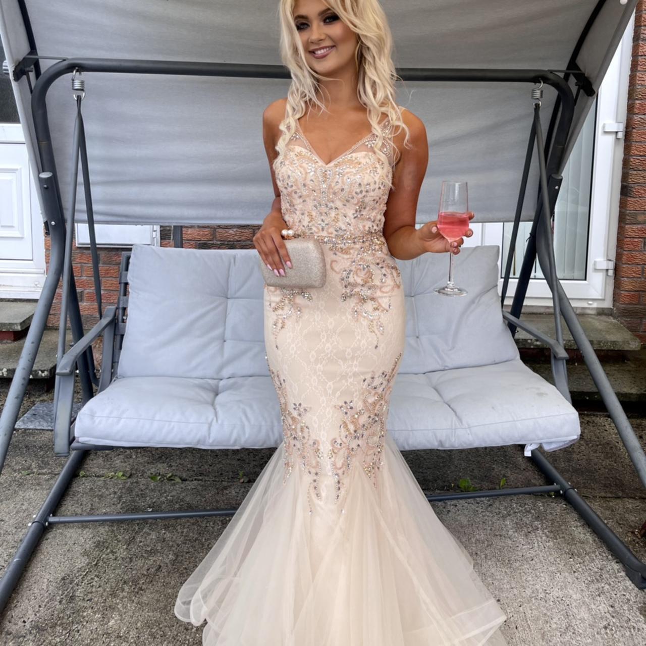 Selling my absolutely gorgeous formal/debs/prom... - Depop