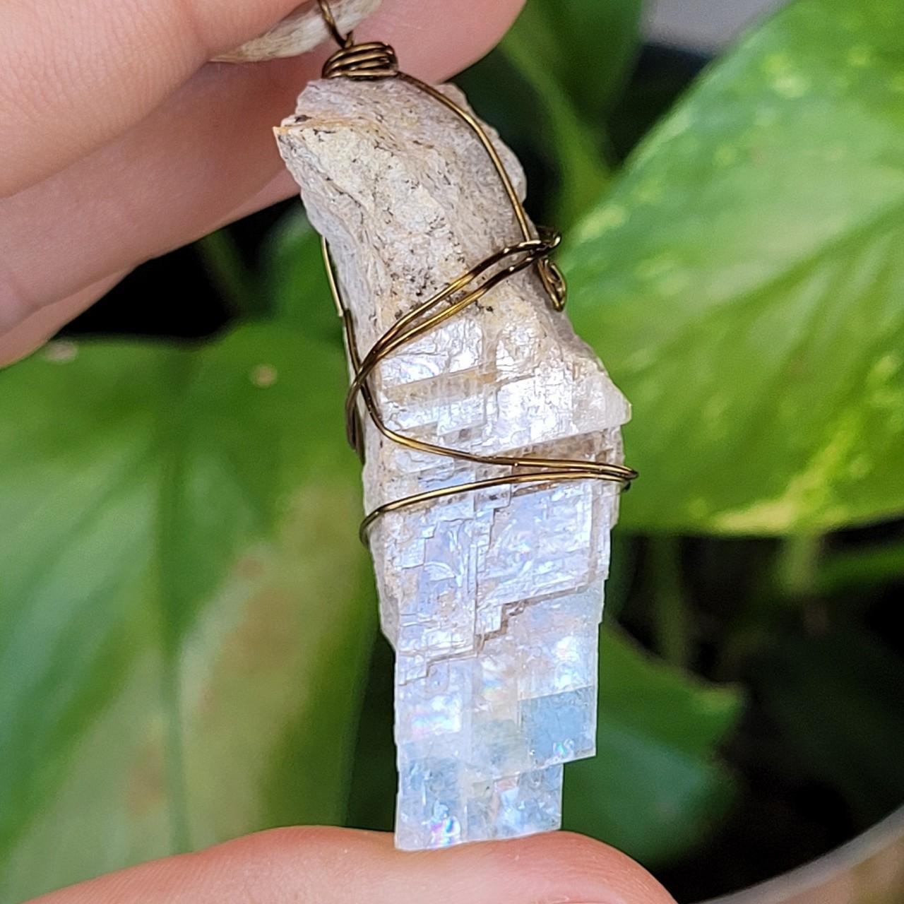 Genuine rough Calcite in matrix crystal... - Depop