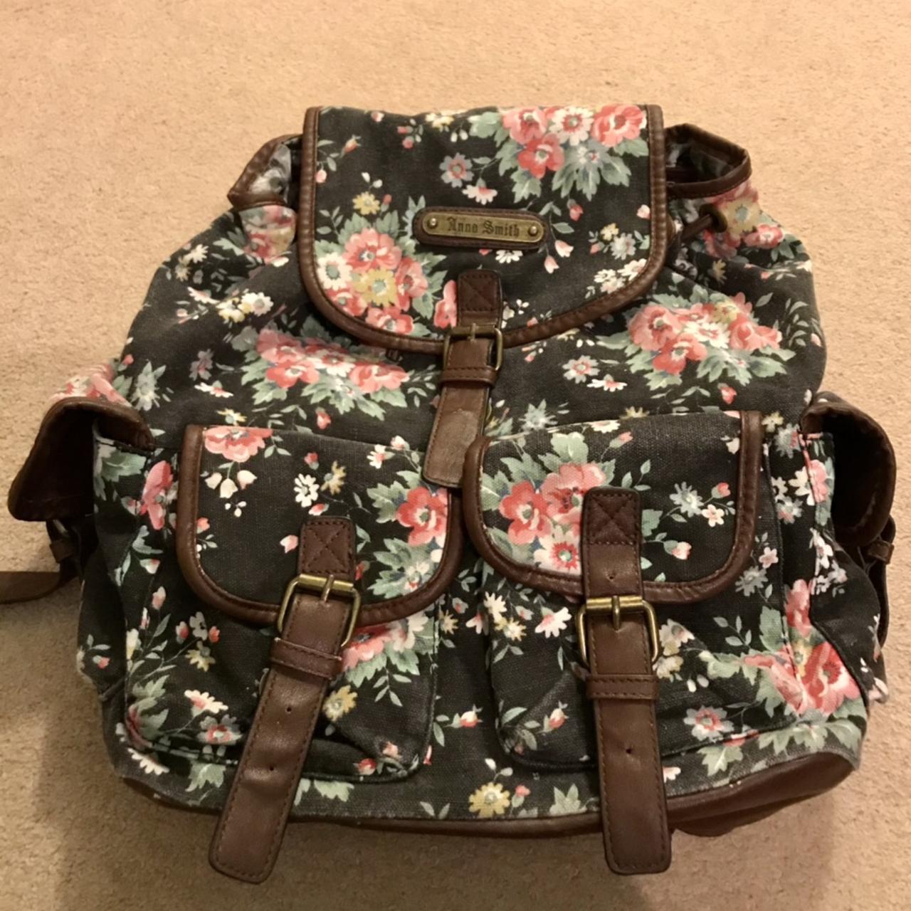 Women's Black and Pink Bag | Depop