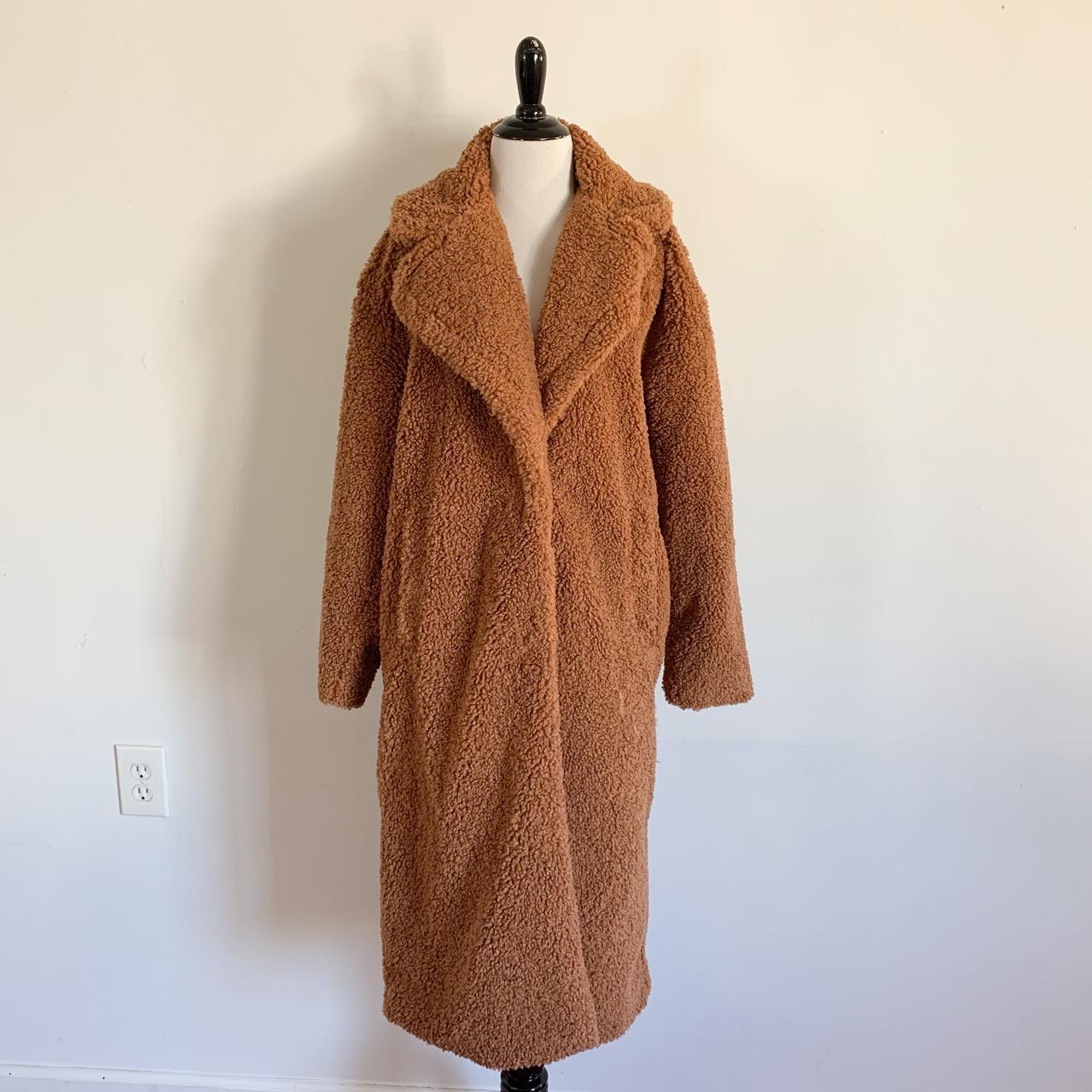 Abercrombie teddy coat -- size M - Depop