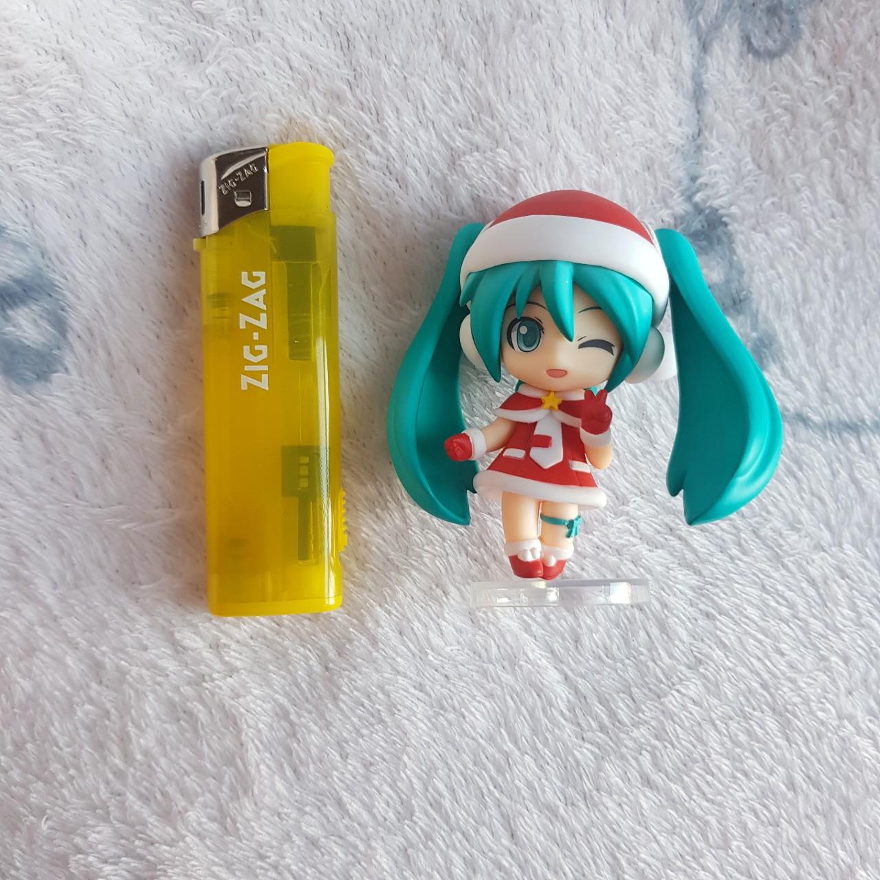 Hatsune Miku Christmas Chibi Figure A bit poseable.... - Depop