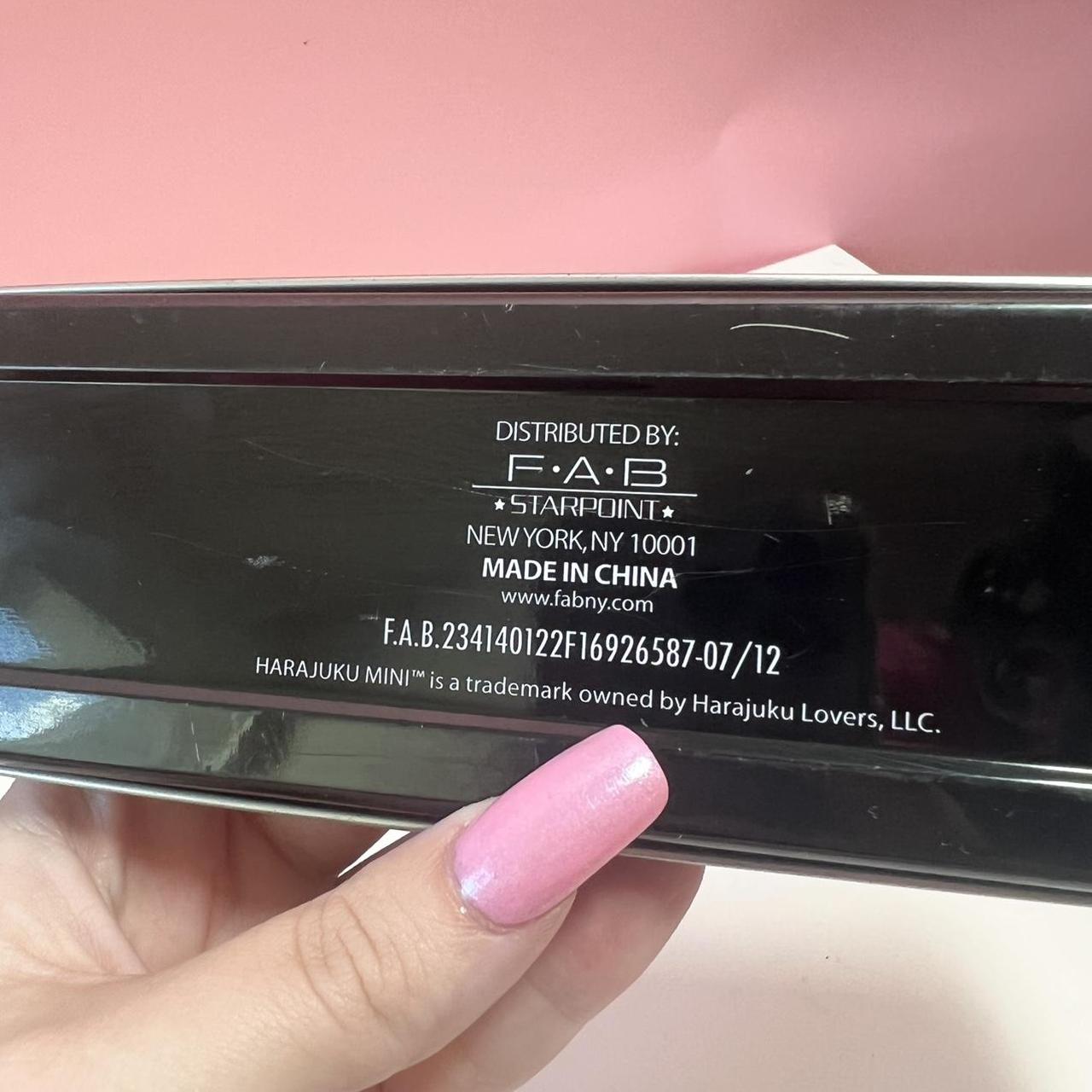 Vintage Y2K 2000s mcbling harajuku lovers metal tin... - Depop