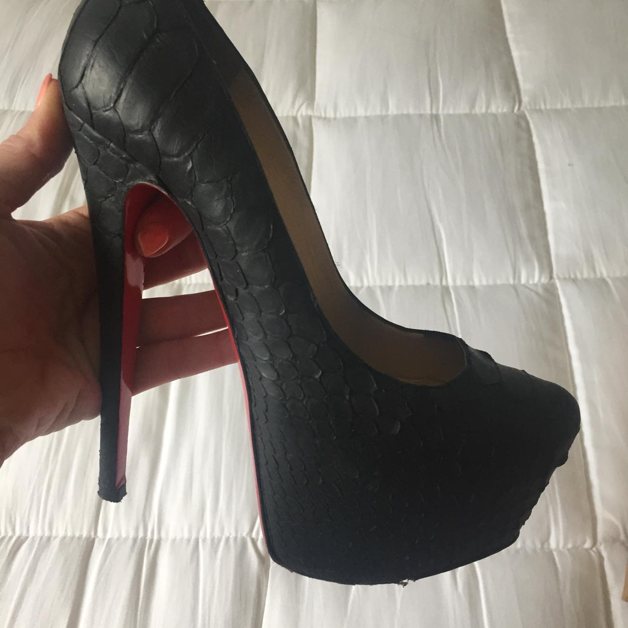 Christian Louboutin Daffodile 160 python mat black... - Depop