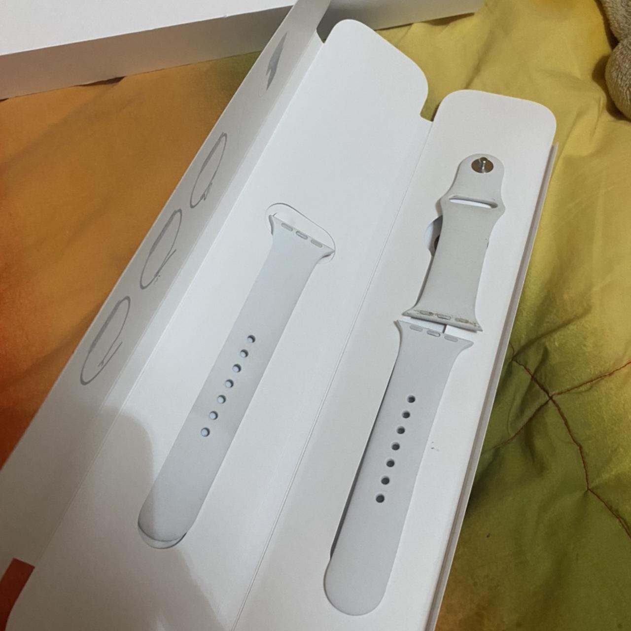 Cinturino Apple Watch ORIGINALE sport bland colore... - Depop