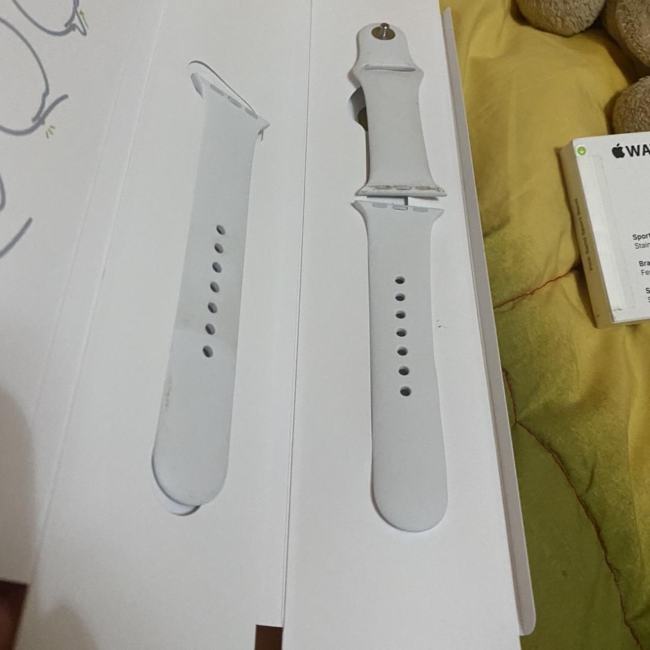 Cinturino Apple Watch ORIGINALE sport bland colore... - Depop