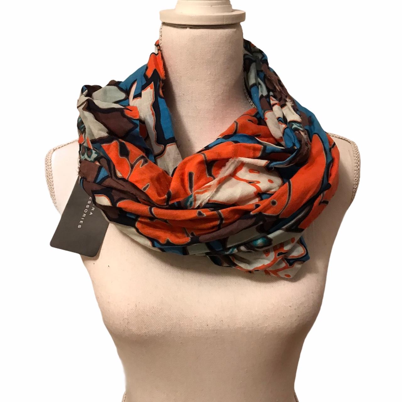 Beautiful floral print Zara Scarf NWT, says size... - Depop