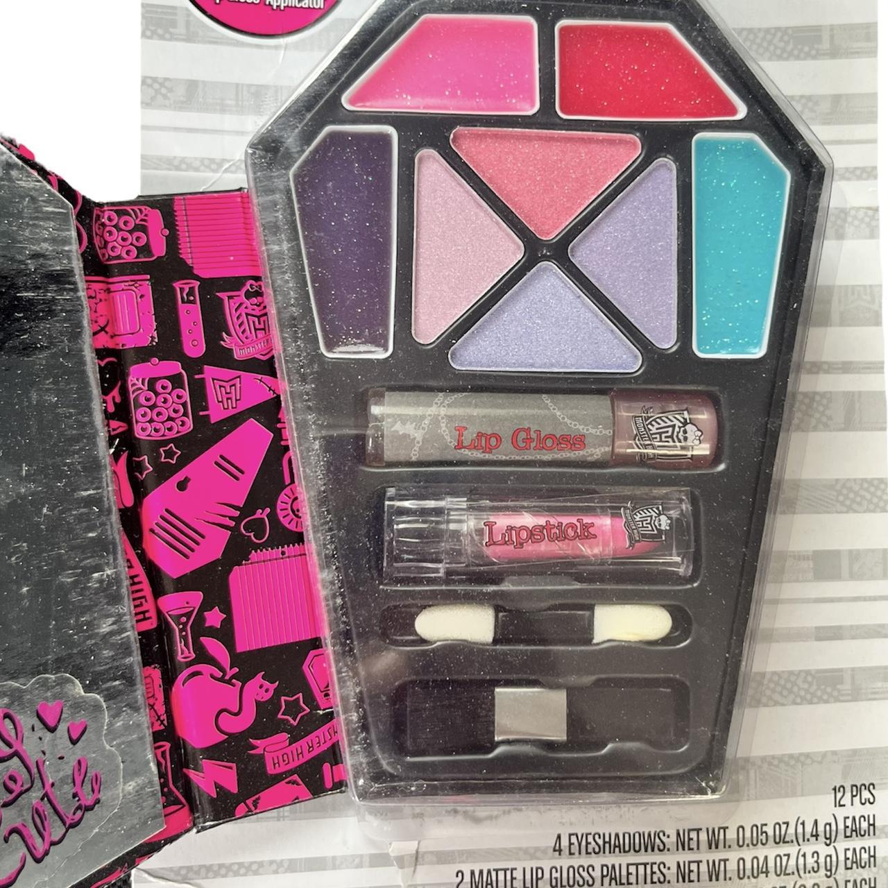 Monster High makeup kit Brand new never opened.... - Depop