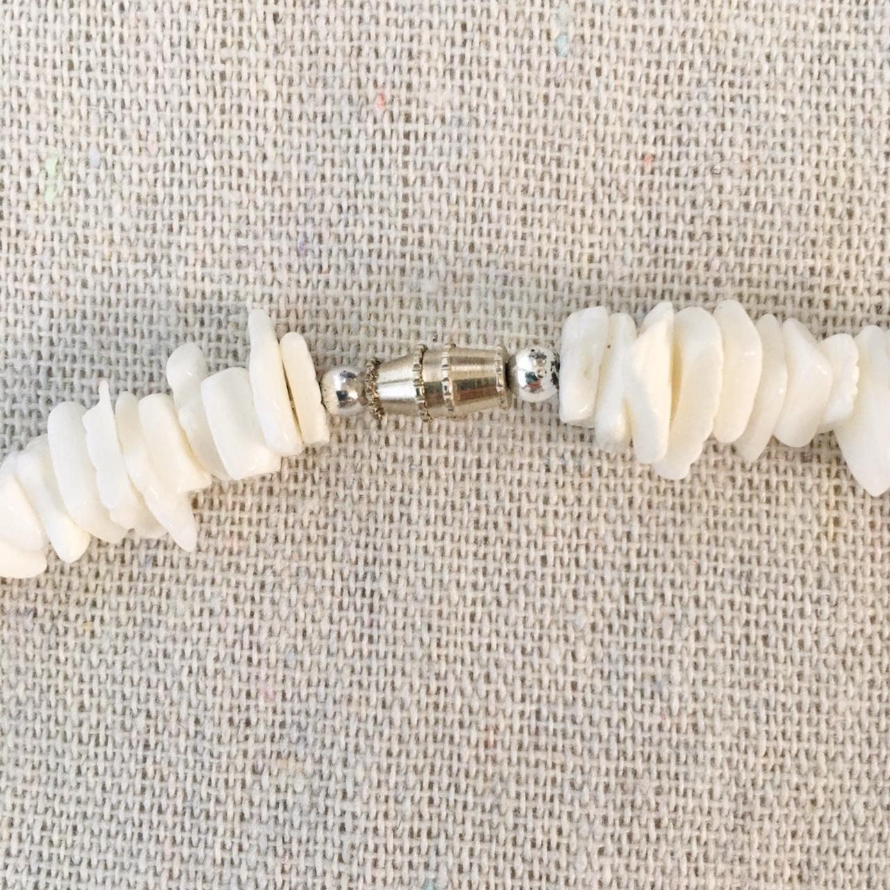Vintage 90s White Puka Shell Necklace • Excellent... - Depop