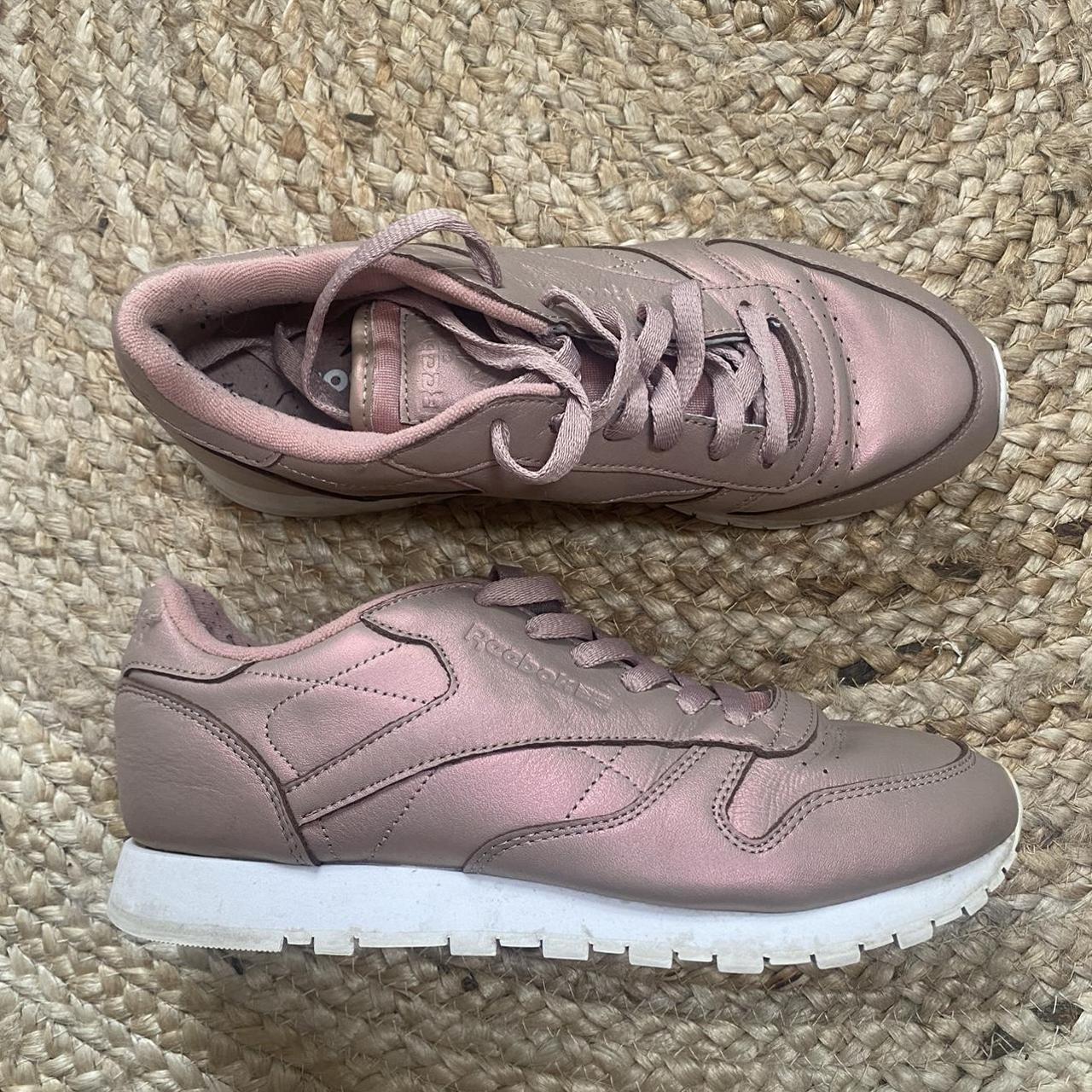 Reebok Women's Pink Trainers | Depop