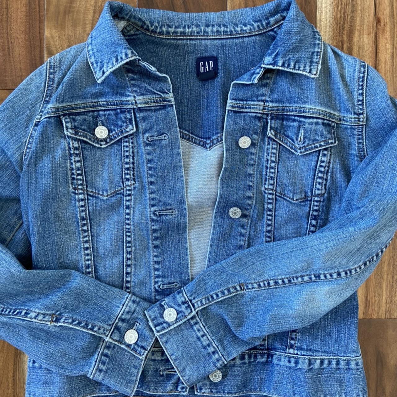 Thrifted Gap cropped denim jacket - Depop