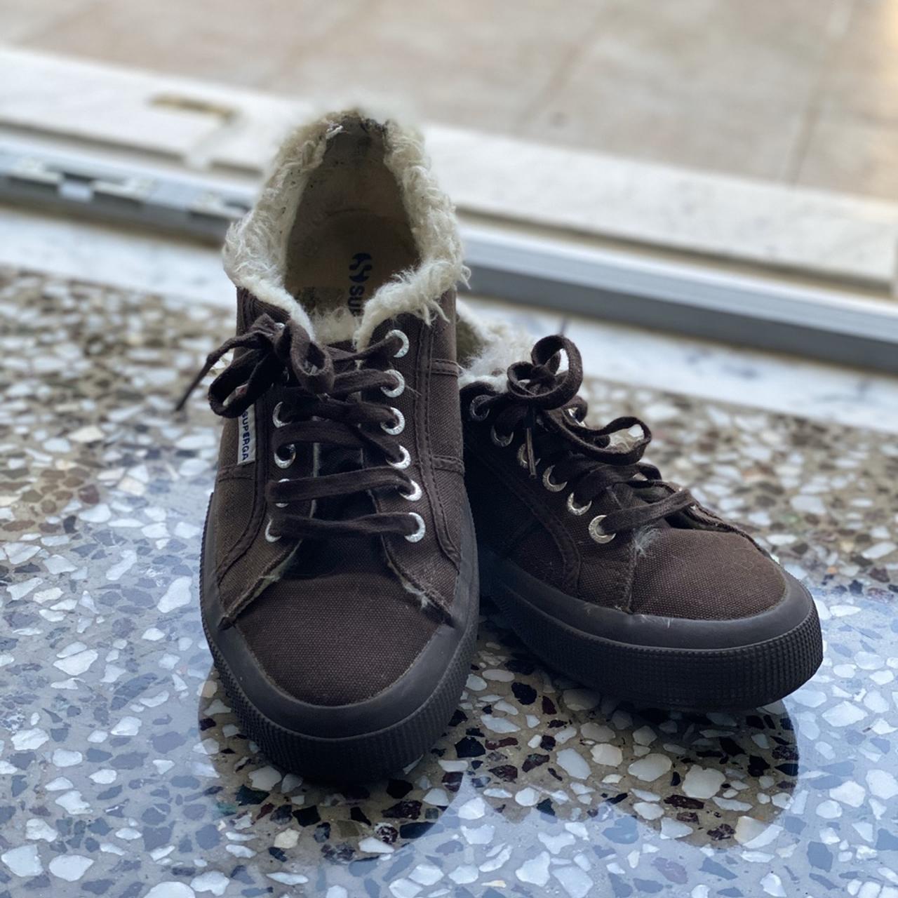 Superga con pelo colore marrone, messe pochissime... - Depop