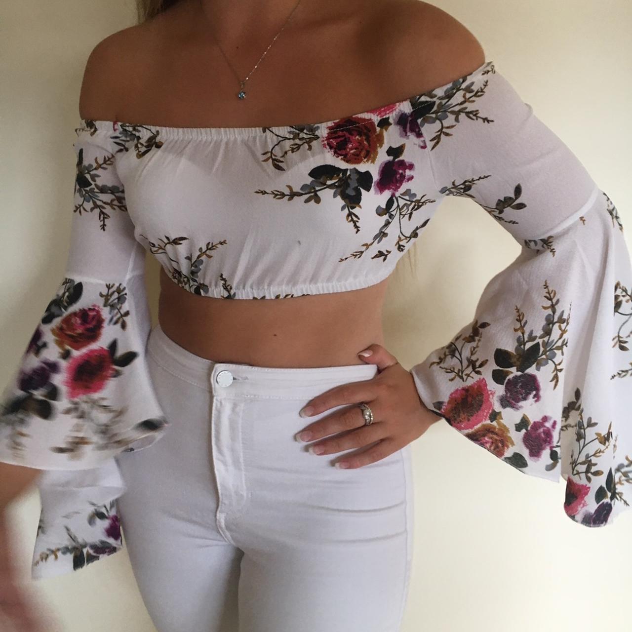 White floral cropped top Small - flared arms - such... - Depop