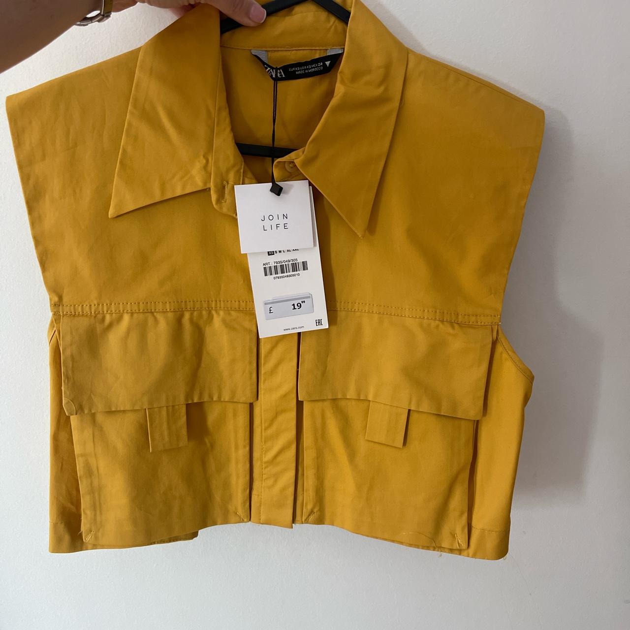 Zara Women's Yellow and Cream Crop-top | Depop