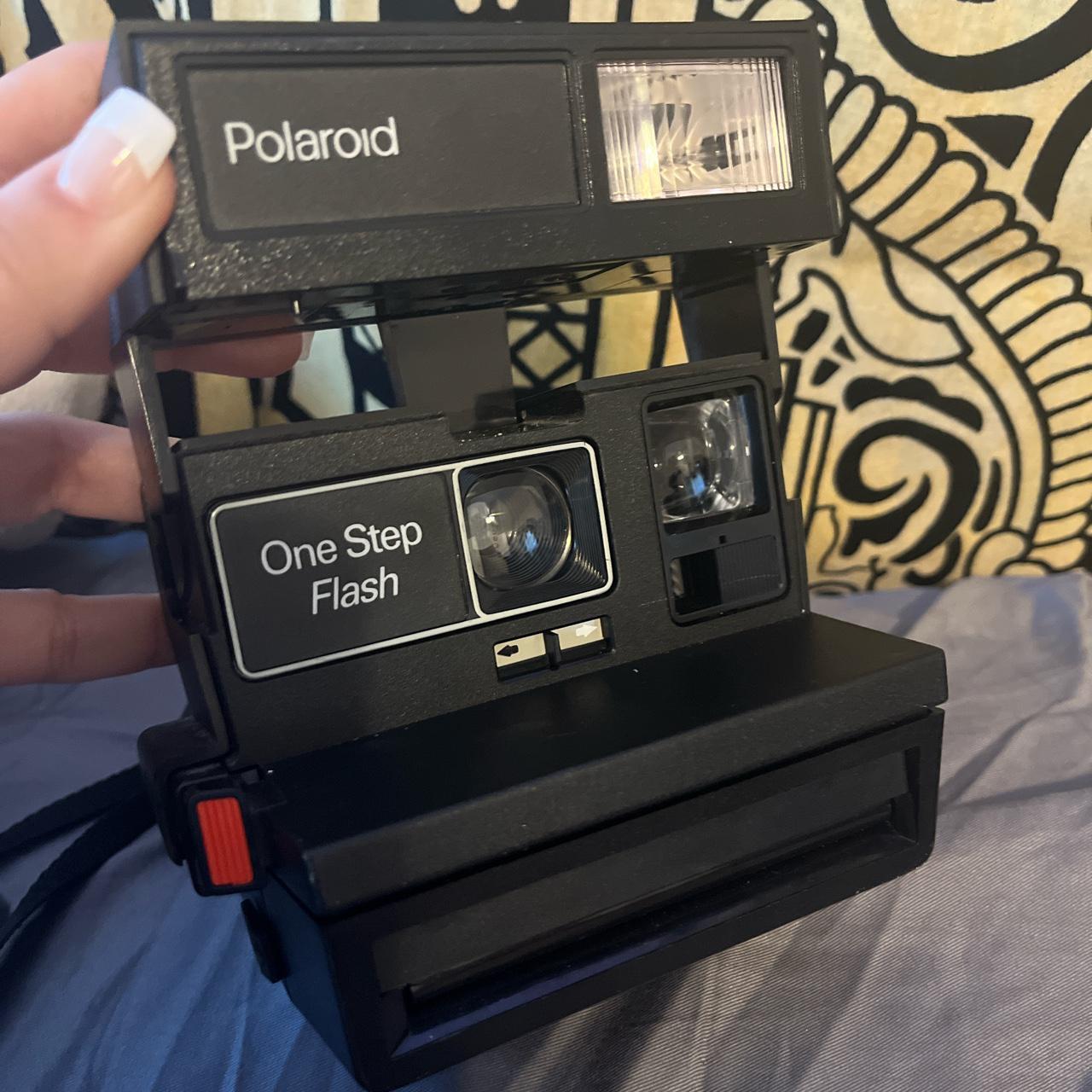 Easy portable vintage Polaroid camera Folds down... - Depop