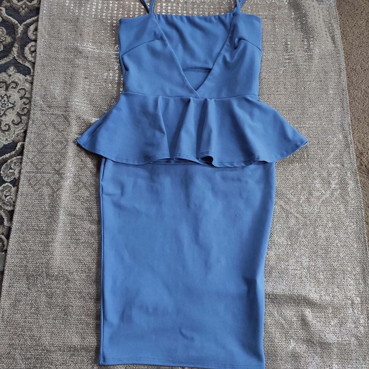 Boohoo midi Dress blue size 6 Used good condition... - Depop