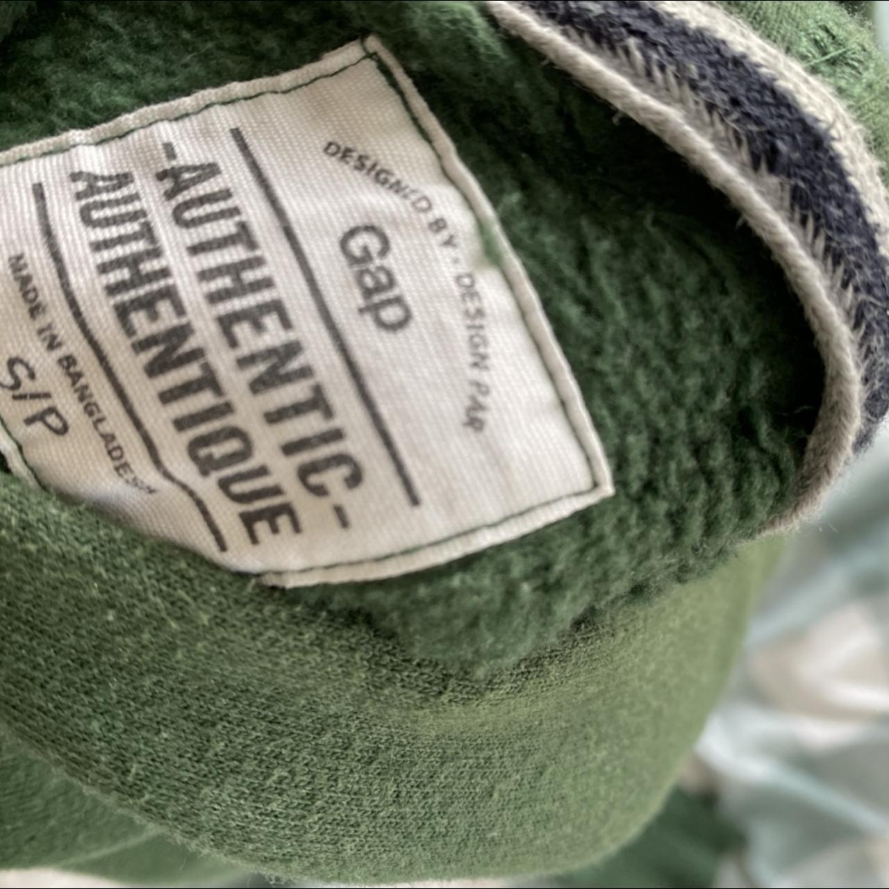 Gap green hoddie Size S - Depop