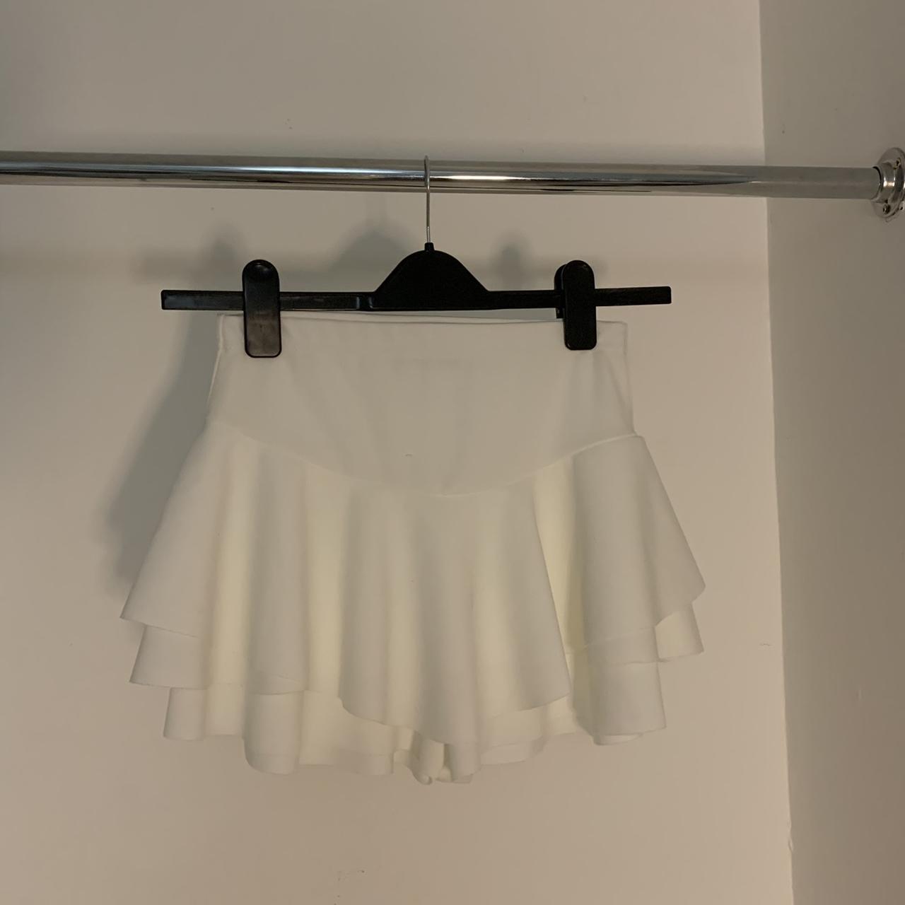 White ruffled skort, never worn🤍 #whiteskort... - Depop