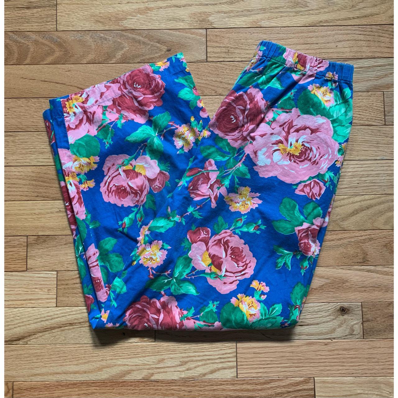 Cotton blue floral print lounge pants with beautiful... - Depop