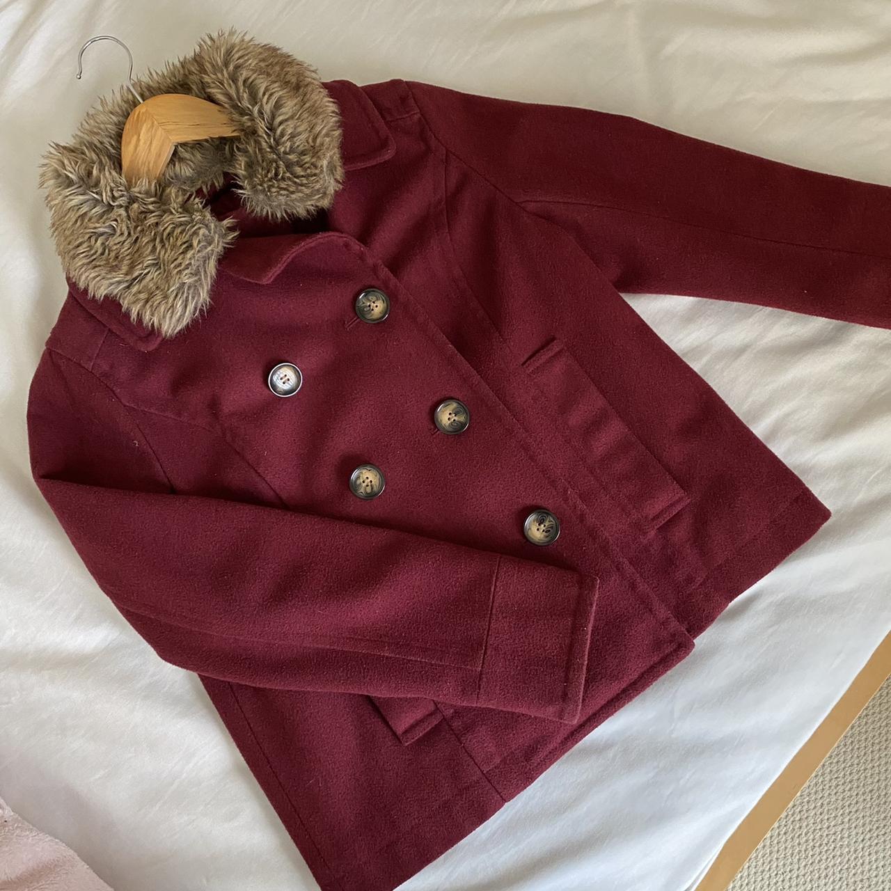 Maroon winter coat Can fit from size 6 to 8 Bought... - Depop