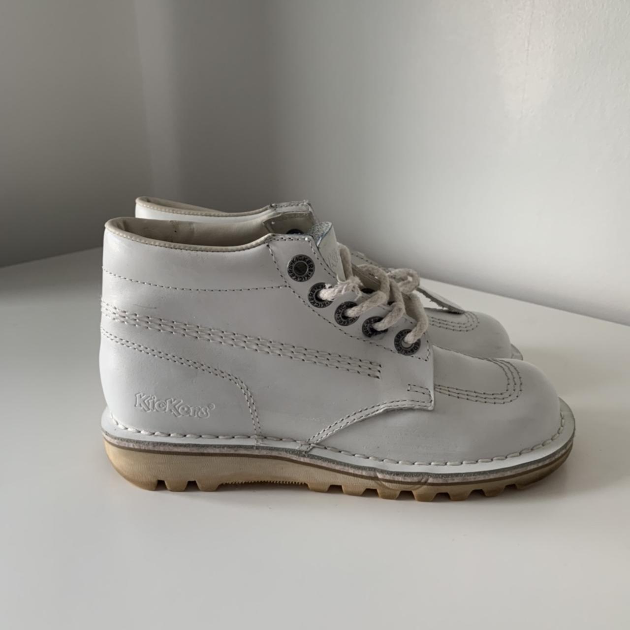 🥾 White kickers 🥾quite worn, will need new laces! - Depop