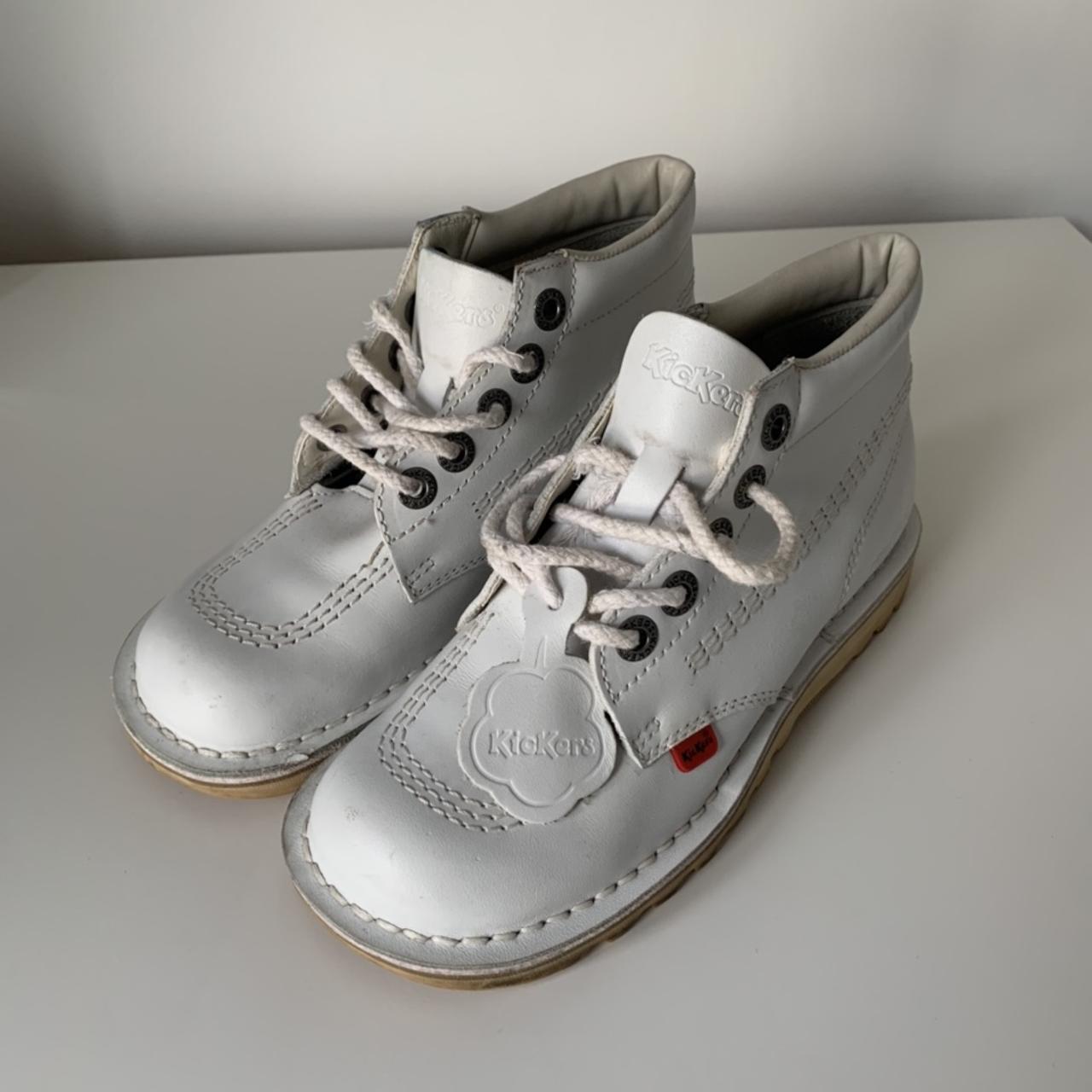 🥾 White kickers 🥾quite worn, will need new laces! - Depop