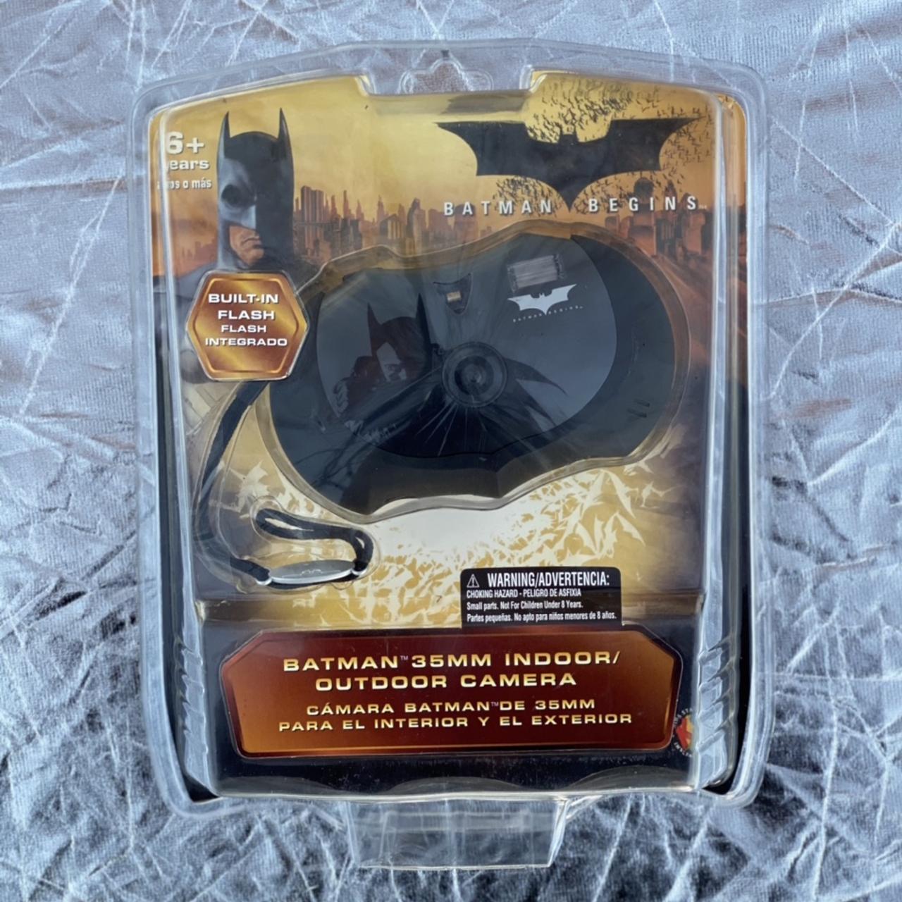 2005 BATMAN BEGINS 35MM CAMERA W/FLASH - NEW IN... - Depop