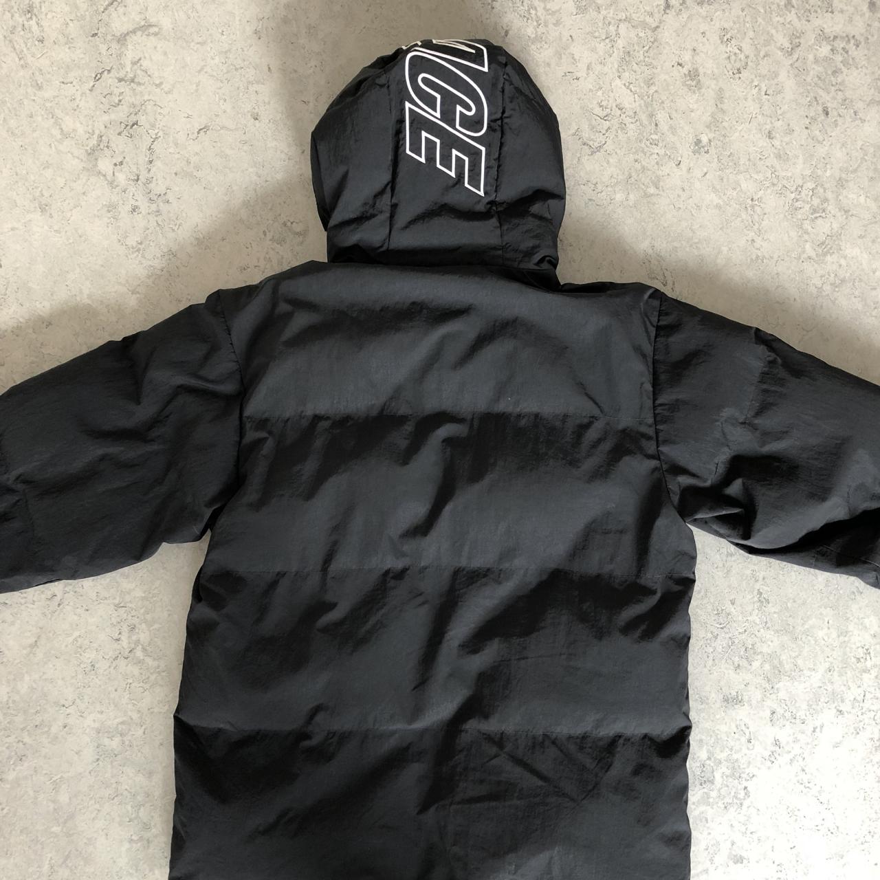 Palace puffer jacket black Cond 9,5/10 - Depop