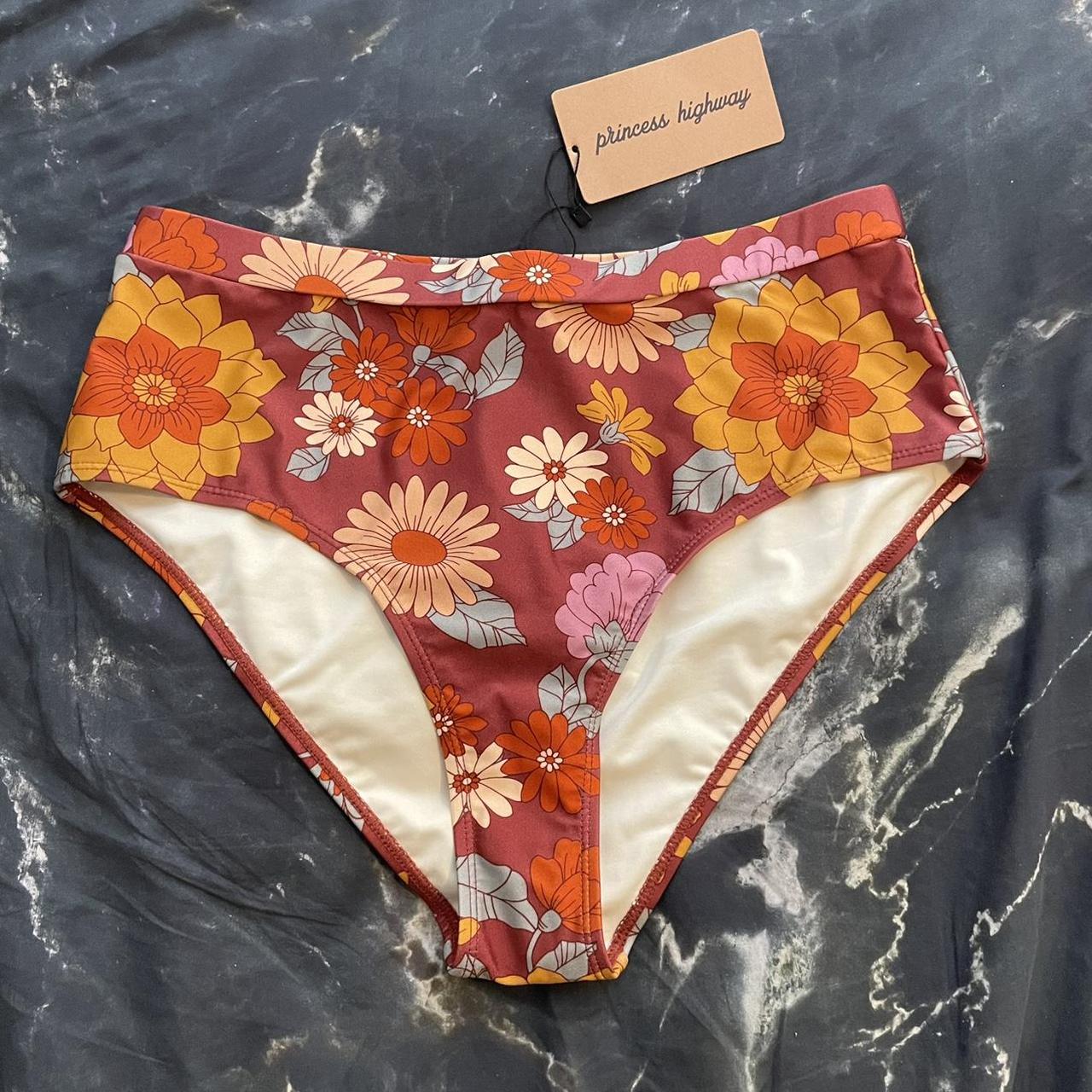 ModCloth Women's Bikini-and-tankini-bottoms | Depop