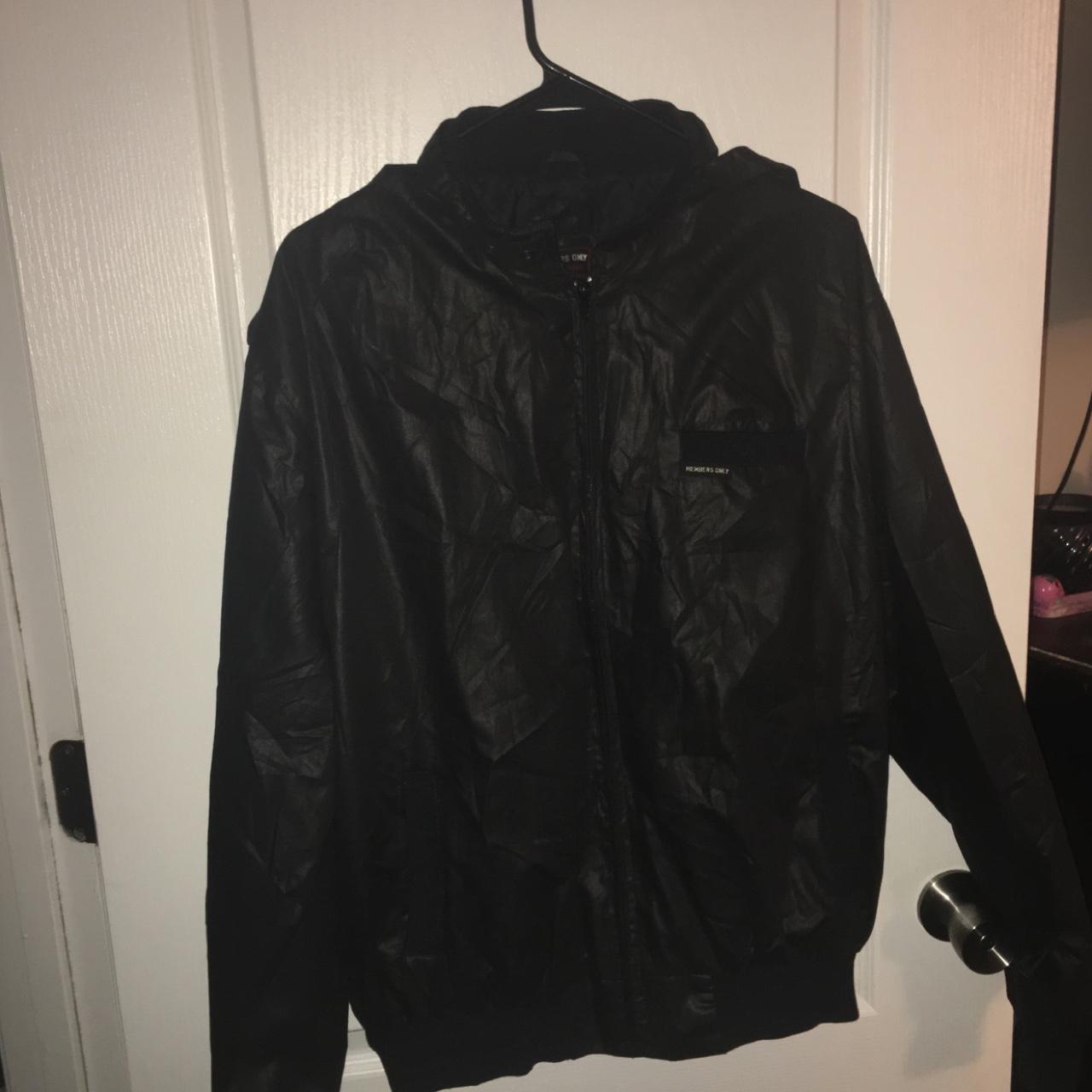 MEMBERS ONLY JACKET.BLACK XL fits kinda like a large... - Depop