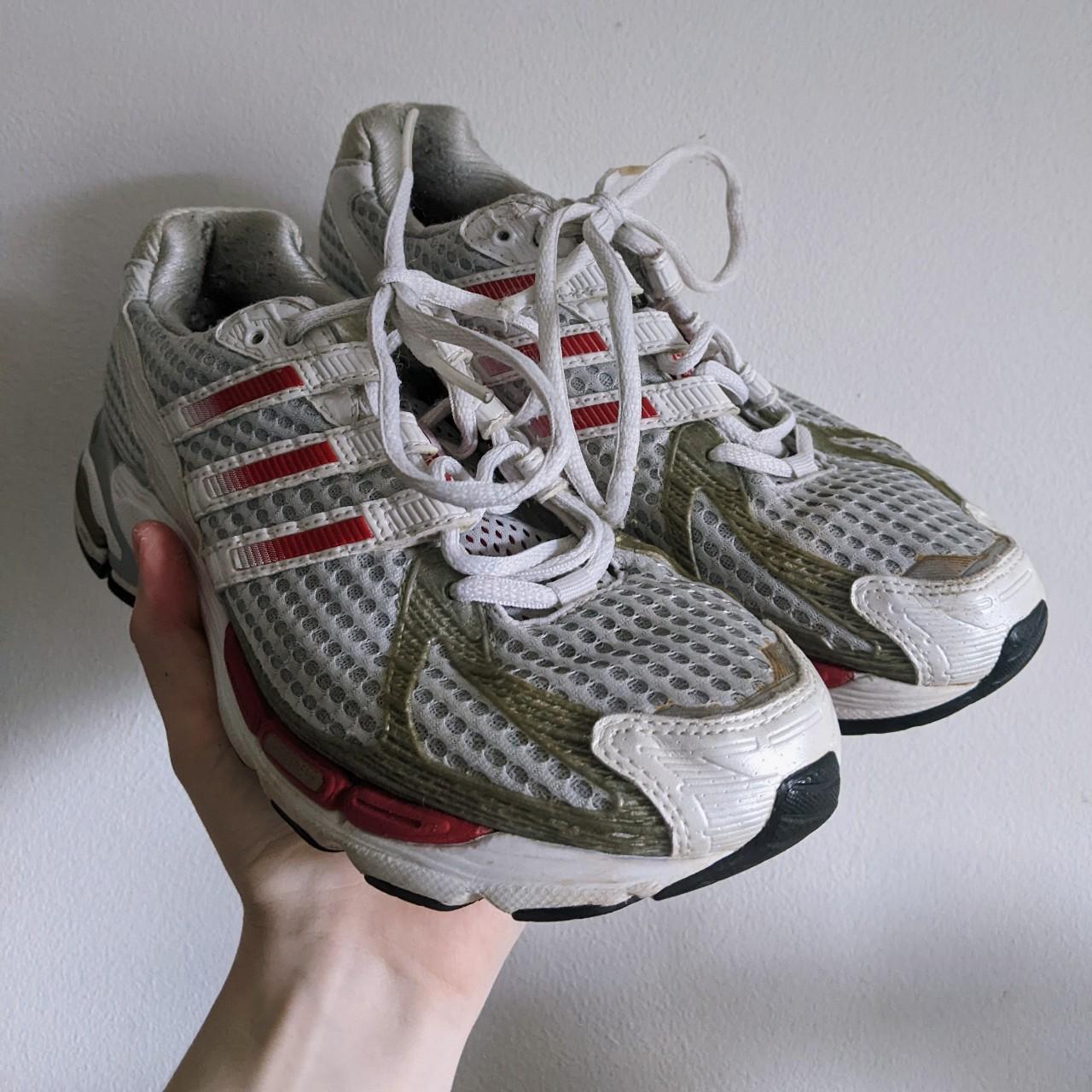 🪐🖤90's Adidas trainers🖤🪐 Amazing 90s vintage Adidas... - Depop