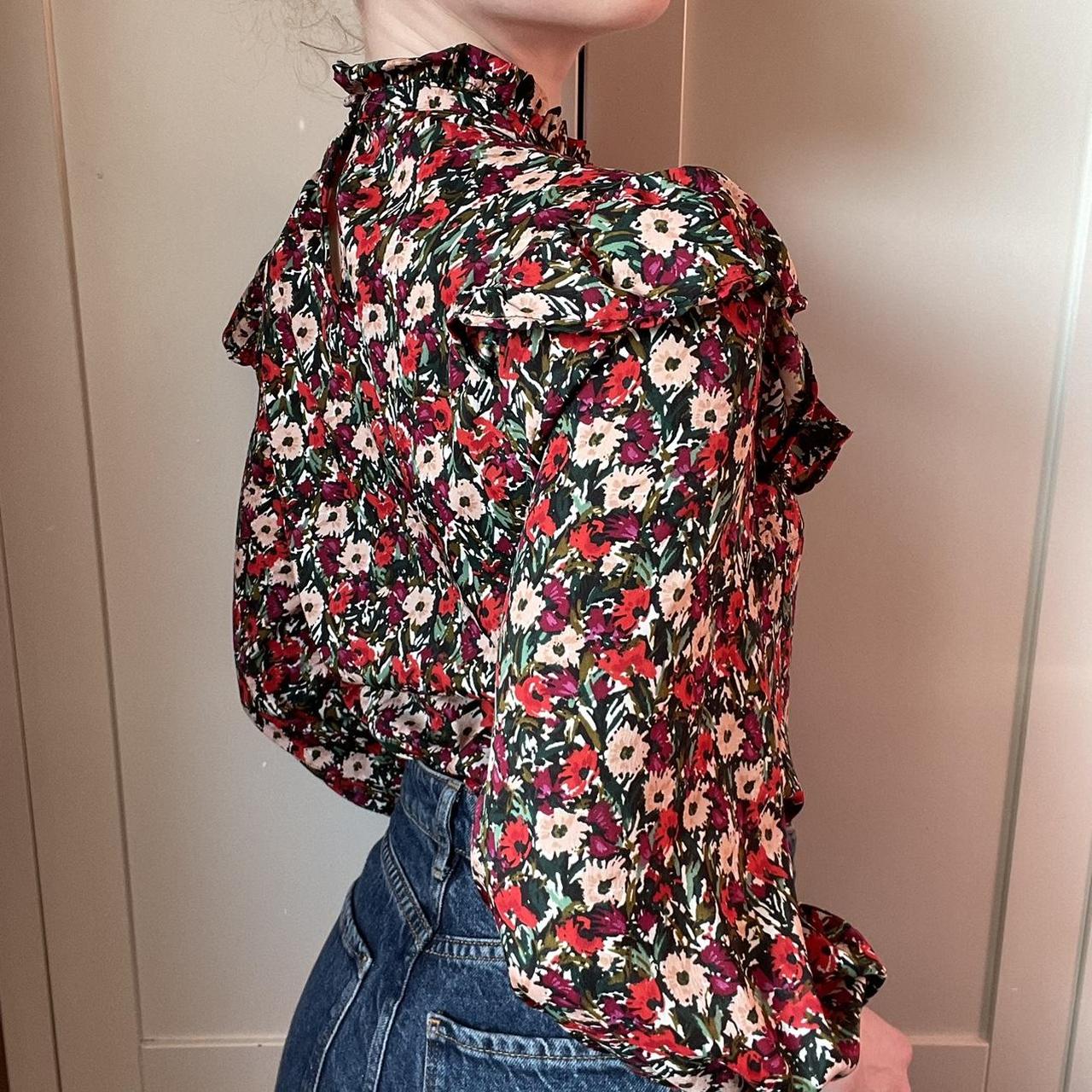 Stunning floral chiffon high neck ruffle blouse with... - Depop