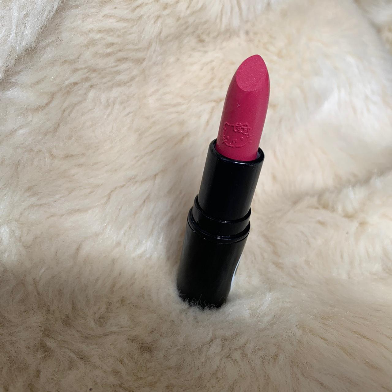 Mac hello kitty edition lipstick in riveting rose -... - Depop