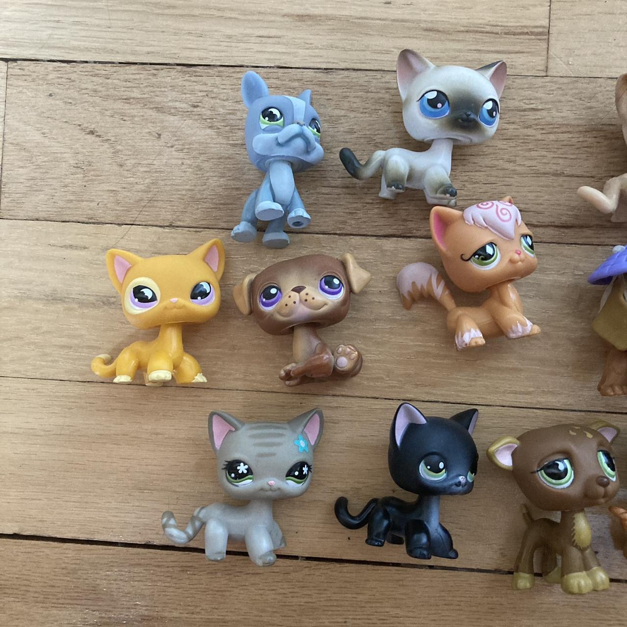 DETAILS: LPS Littlest pet shop cat and dogs These... - Depop