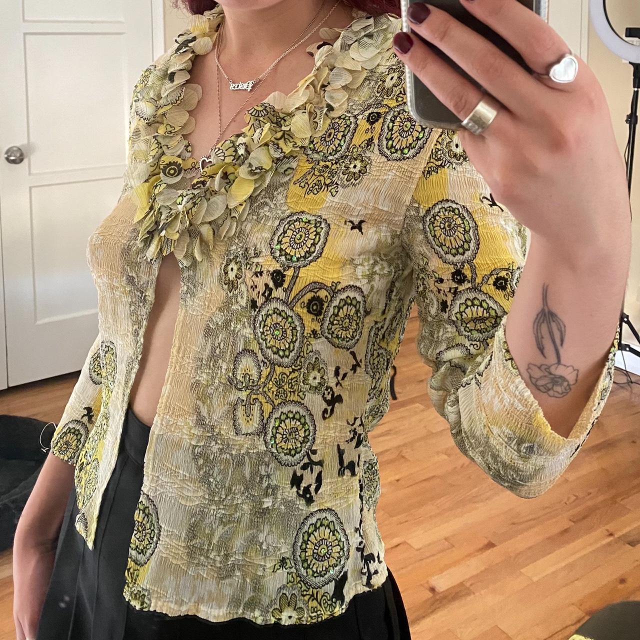 Early y2k 90s single button top Textured crepe like... - Depop