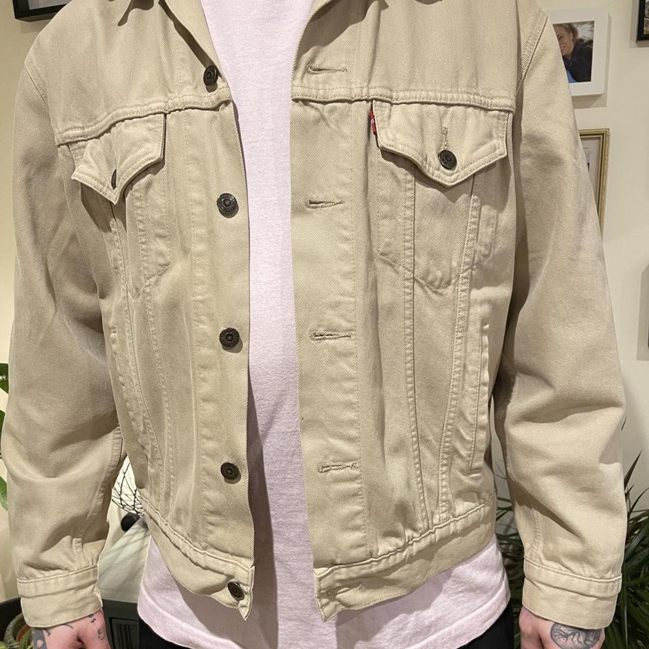 Levi's Men's Tan and Cream Jacket | Depop