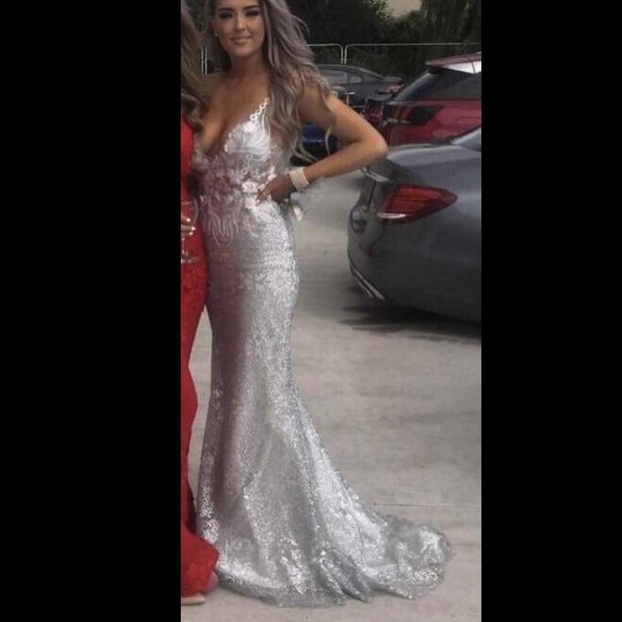 Selling this stunning debs/prom dress for a friend.... - Depop