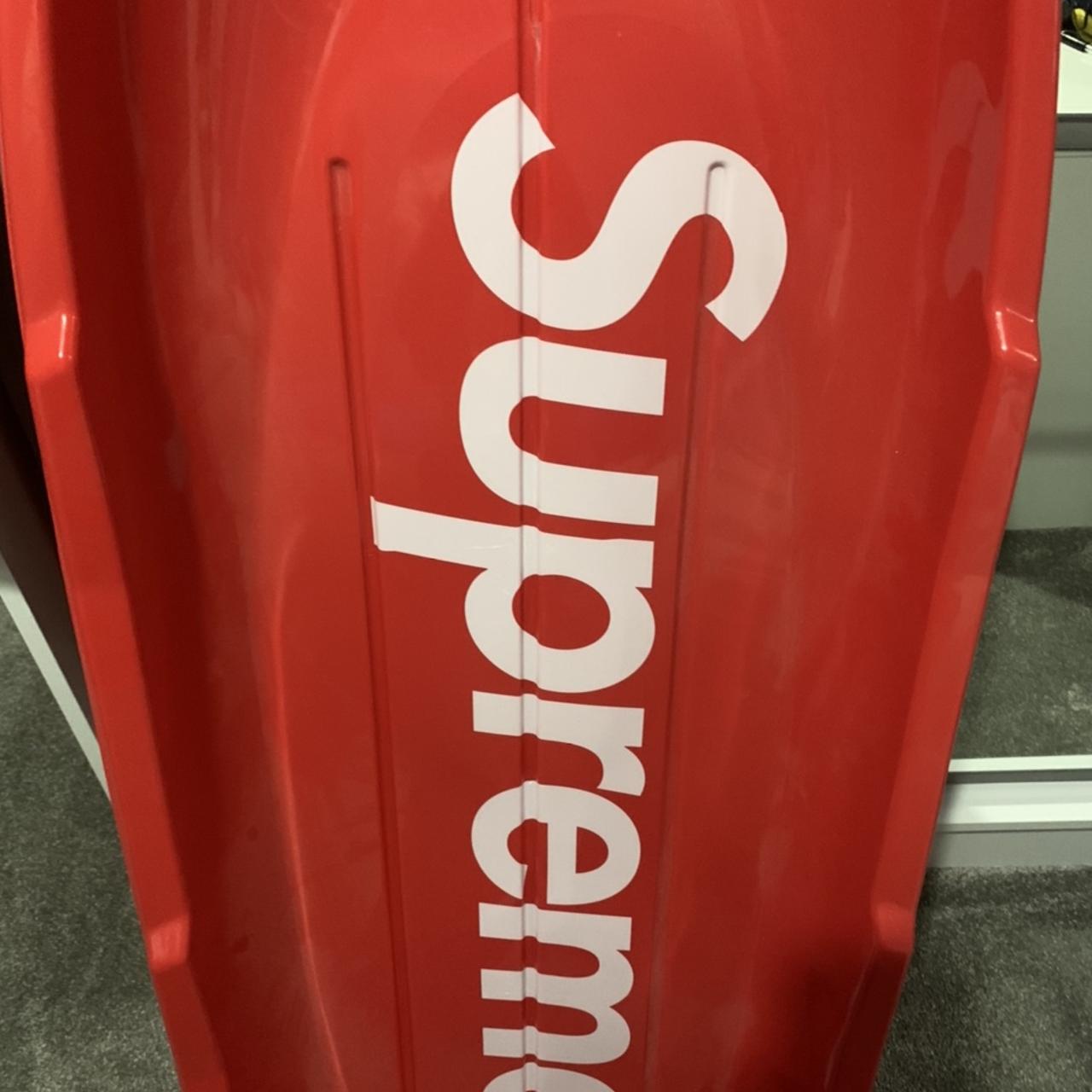Supreme FW17 sled Never used however is small crack... - Depop